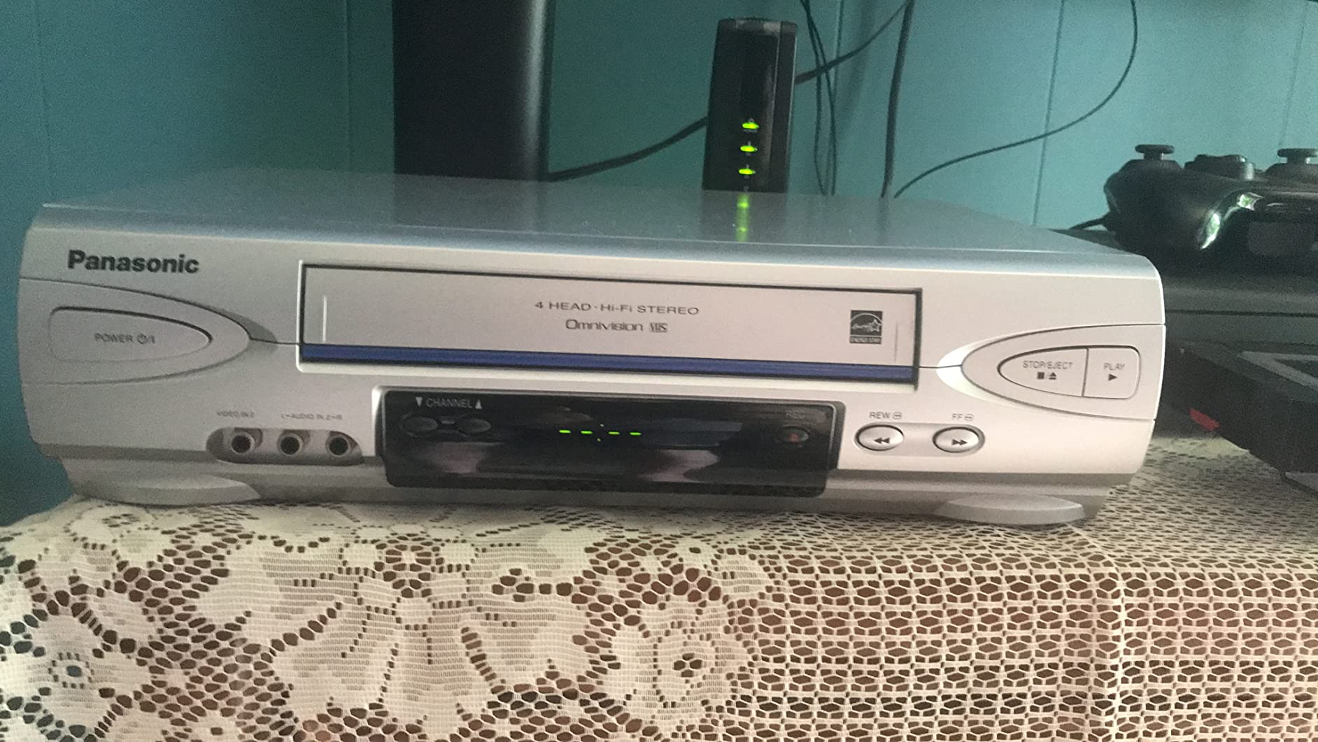 Amazon.com: Panasonic PV-V4524S 4-Head Hi-Fi VCR, Silver : Electronics
