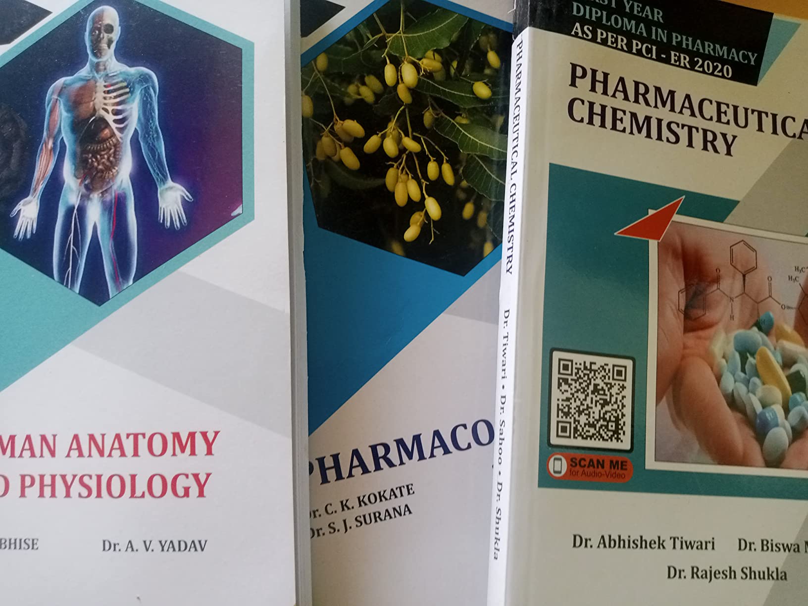 Buy Set Of 5 Books For 1st Year D.pharmacy As Per New PCI Syllabus [Human Anatomy &Physiology ...