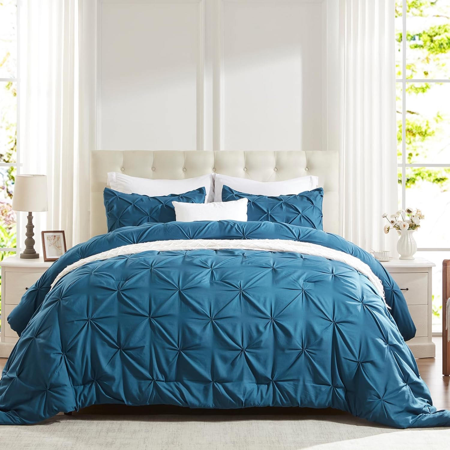 Amazon.com: NexHome King Comforter Set Pintuck Azure Comforter Set Soft ...
