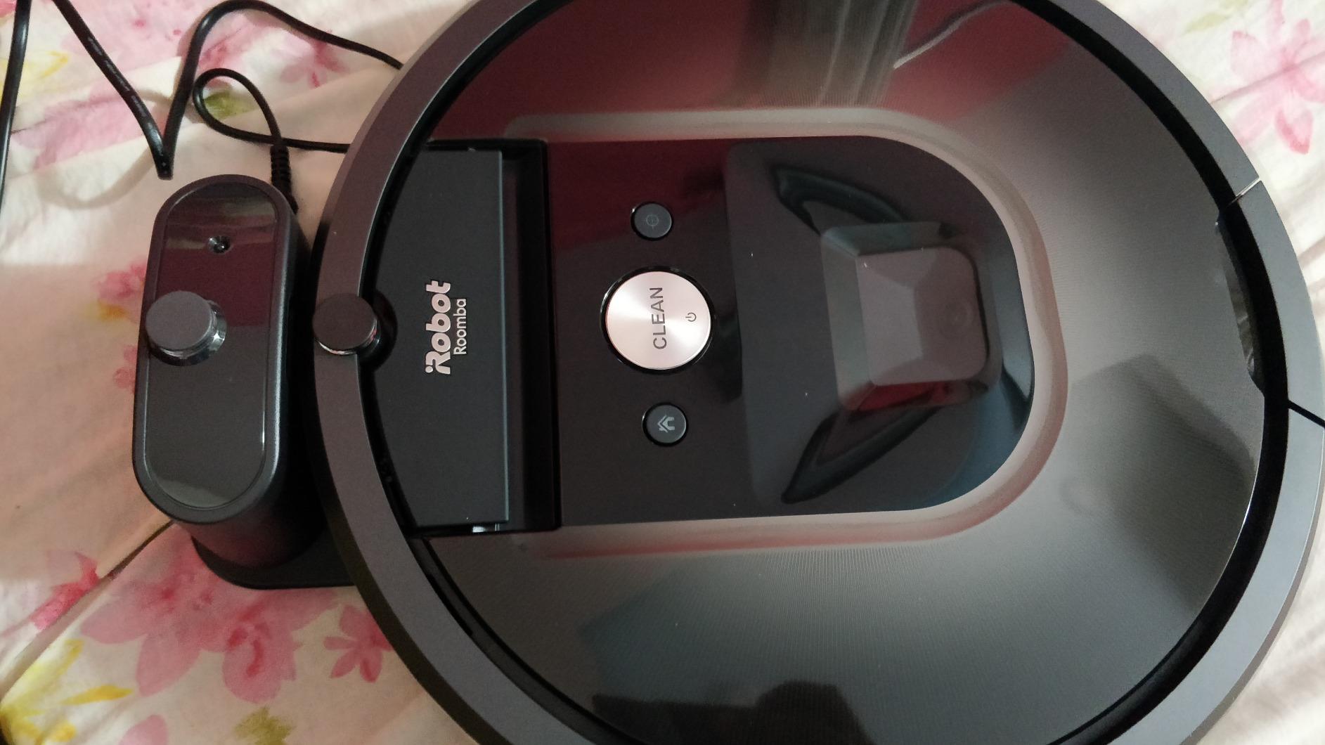 iRobot 900 Series Roomba 980 Vacuum Cleaning Robot (Black) : Amazon.in ...