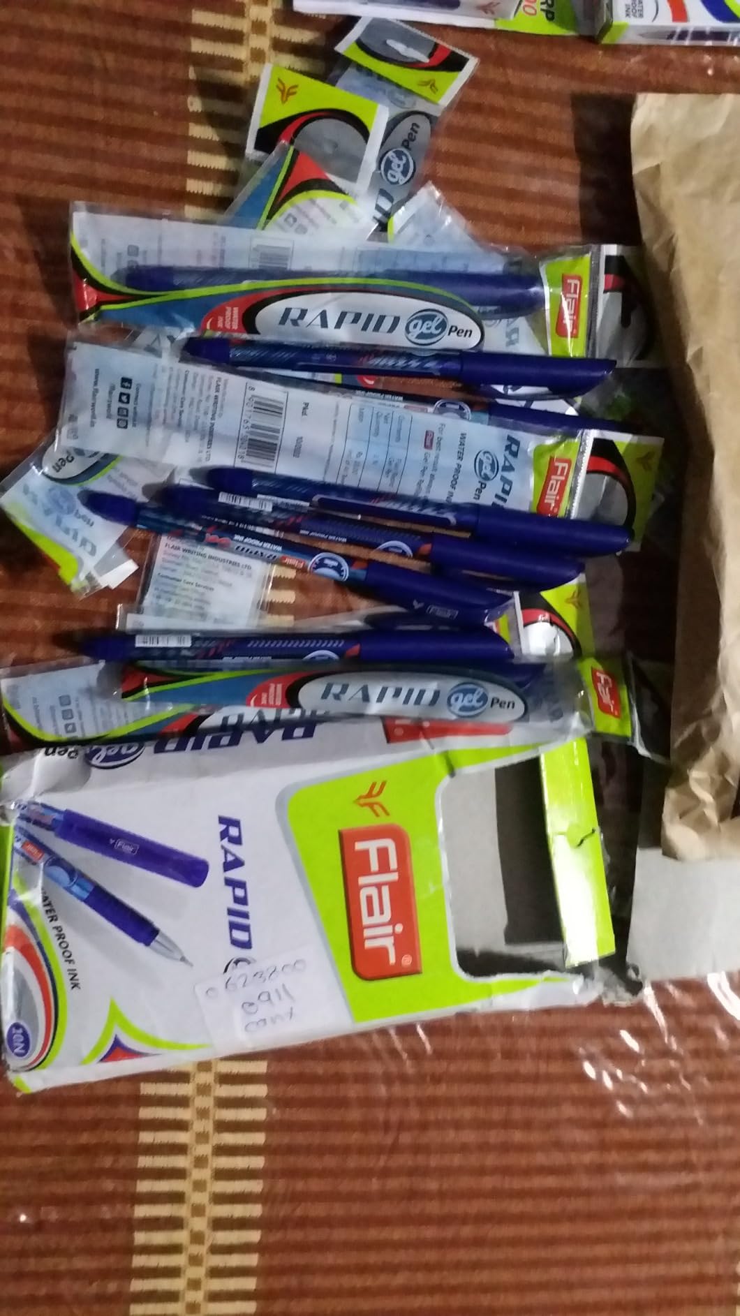 FLAIR Super Smooth Rapid 0.5mm Gel Pen | Comfortable Grip for Easy Hold ...