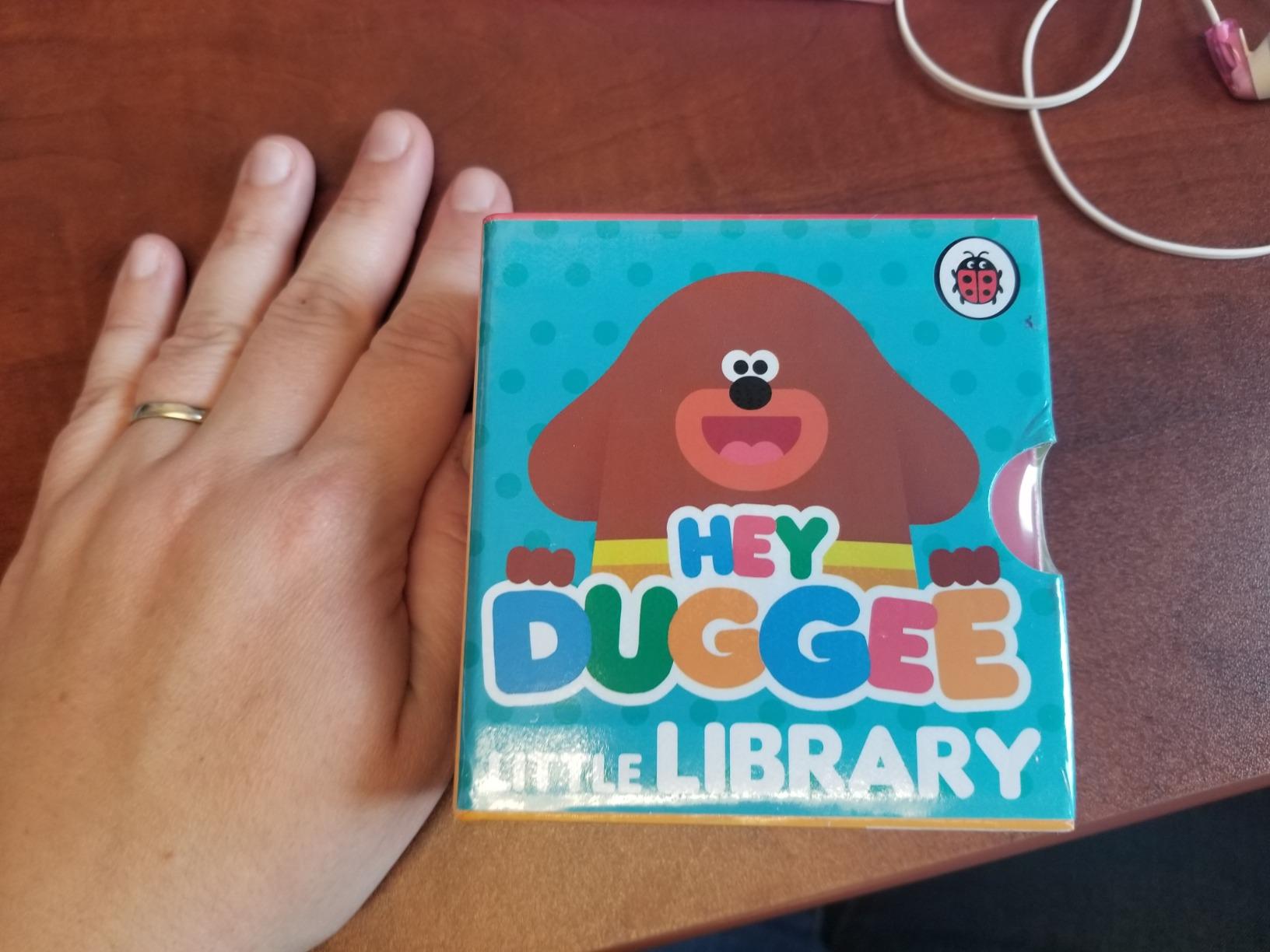 Hey Duggee: Little Library: Hey Duggee: 9781405927048: Amazon.com: Books