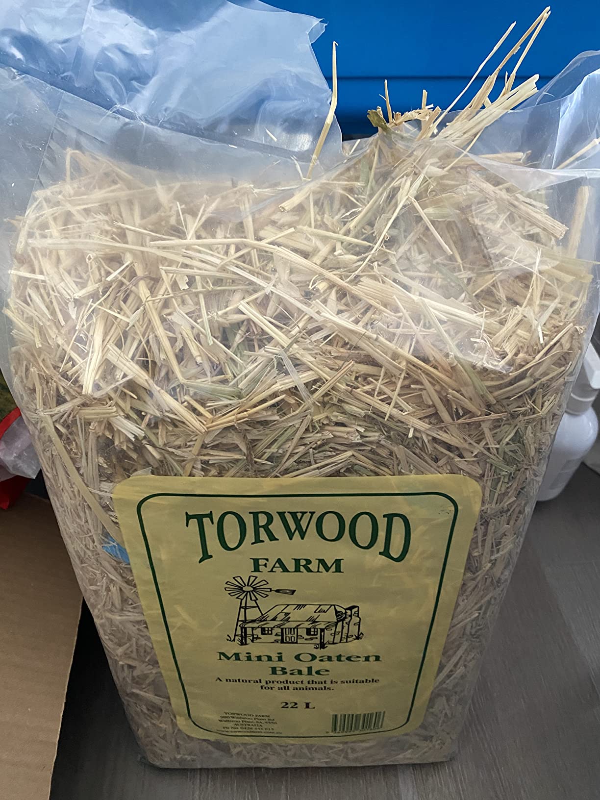 Torwood Farms Mini Oaten Bale 22L : Amazon.com.au: Pet Supplies
