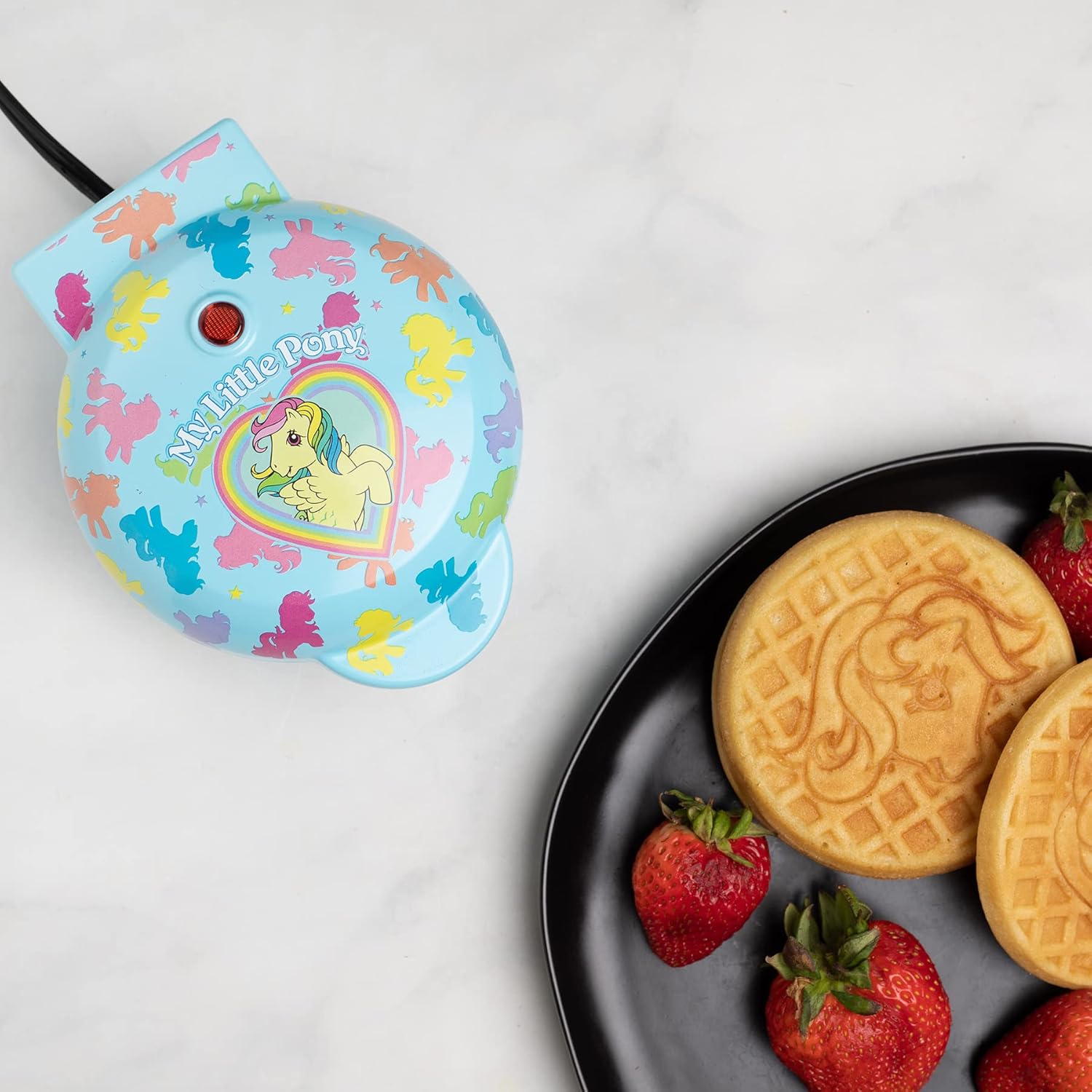 Amazon.com: Uncanny Brands My Little Pony Mini Waffle Maker - Kitchen ...