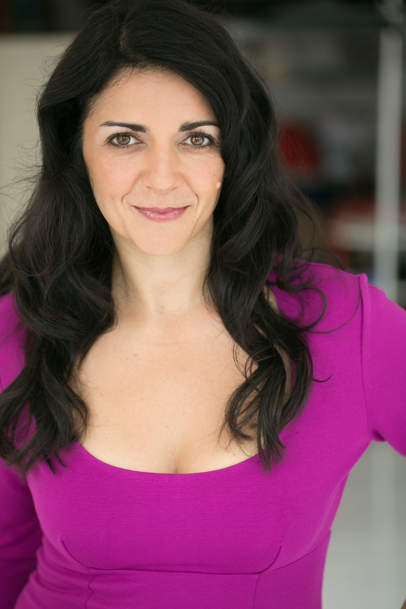 Amazon.com: Angela Ambrosia: books, biography, latest update
