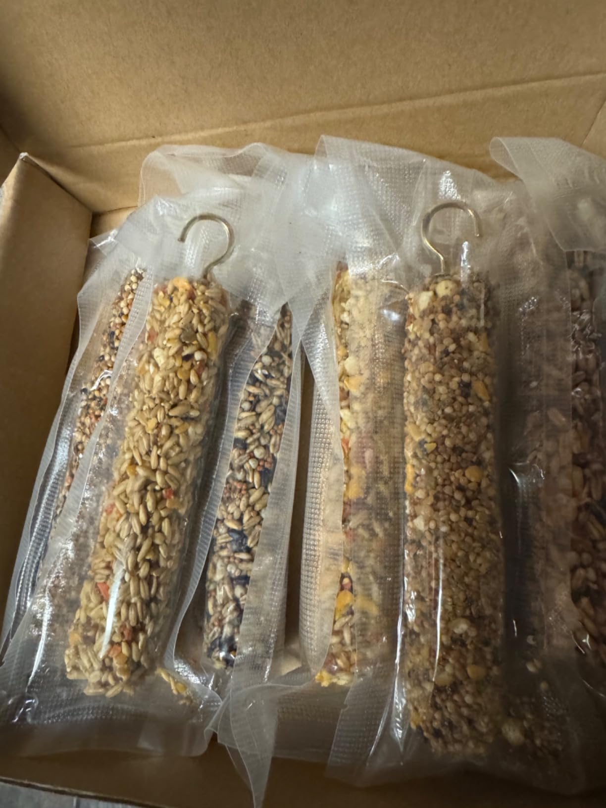 Amazon.com : KATUMO Parrot Treats Bird Crunch Sticks Cockatiel Treats ...