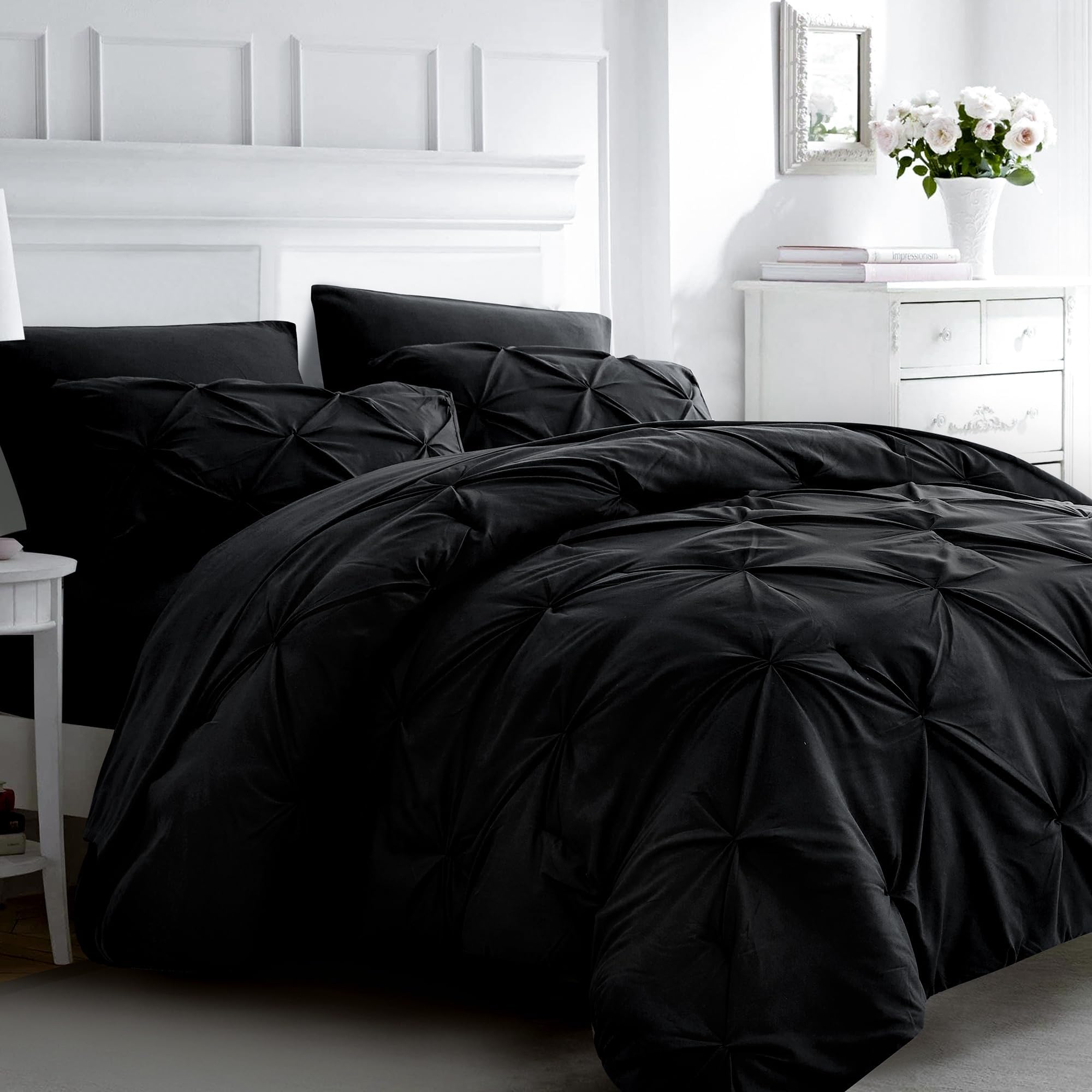 Amazon.com: Wolves Midnight Blue Comforter Set & Sheets Wildlife Lodge ...