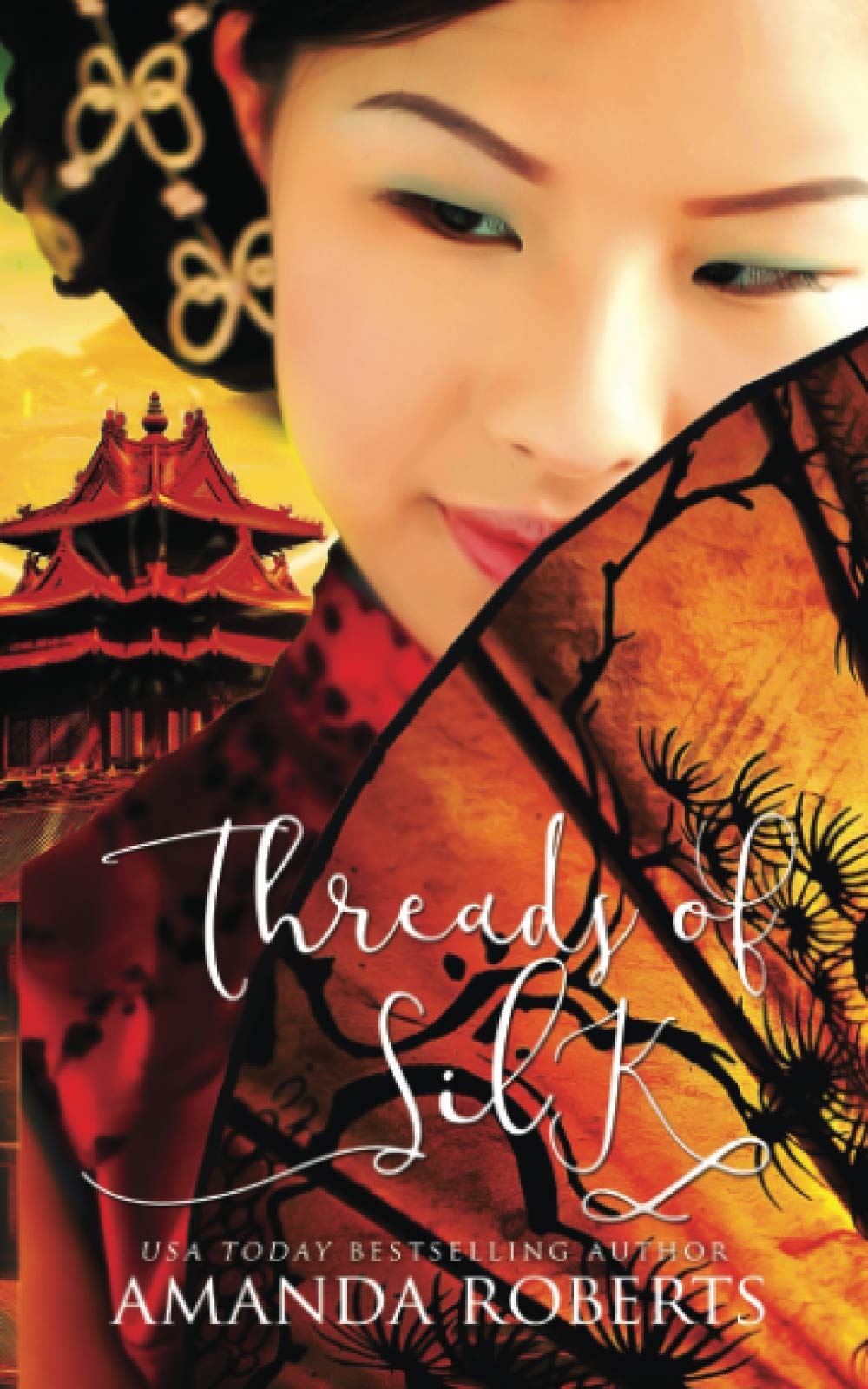 Amazon.com: Threads of Silk: 9780997772937: Roberts, Amanda: Books