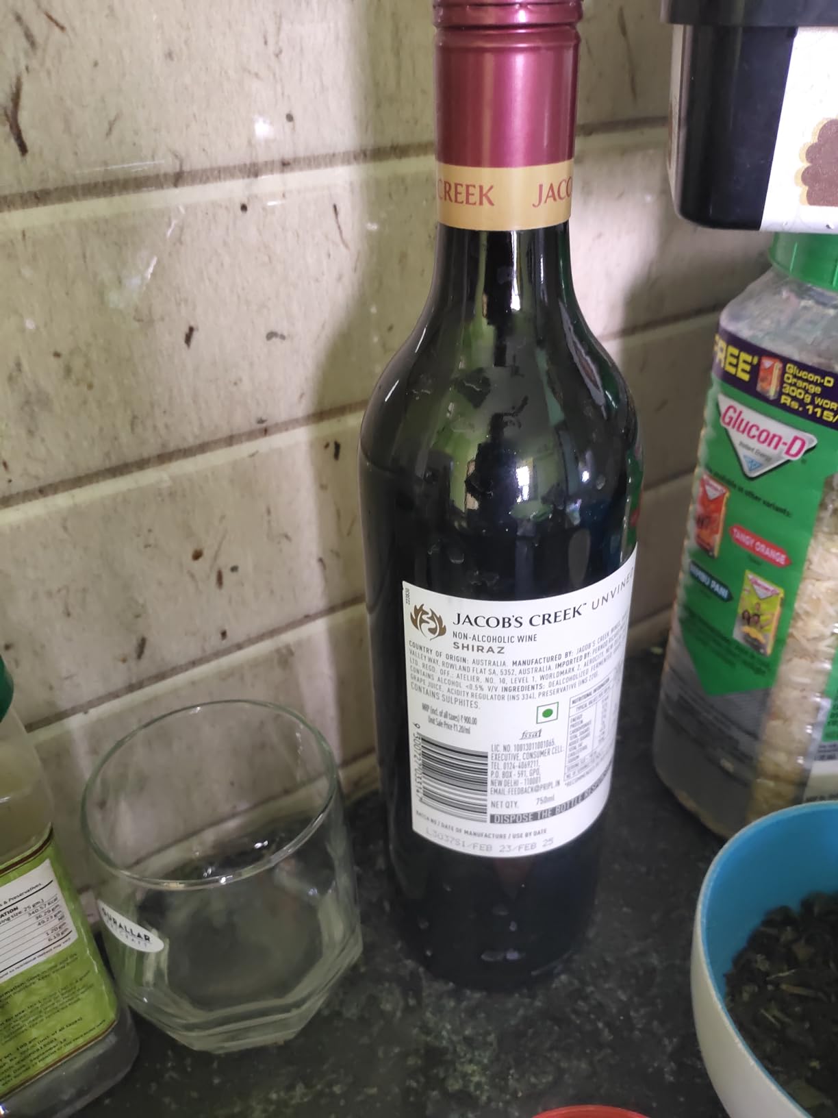 Jacob’s Creek UNVINED Shiraz Non Alcoholic Wine, 187 Ml : Amazon.in ...