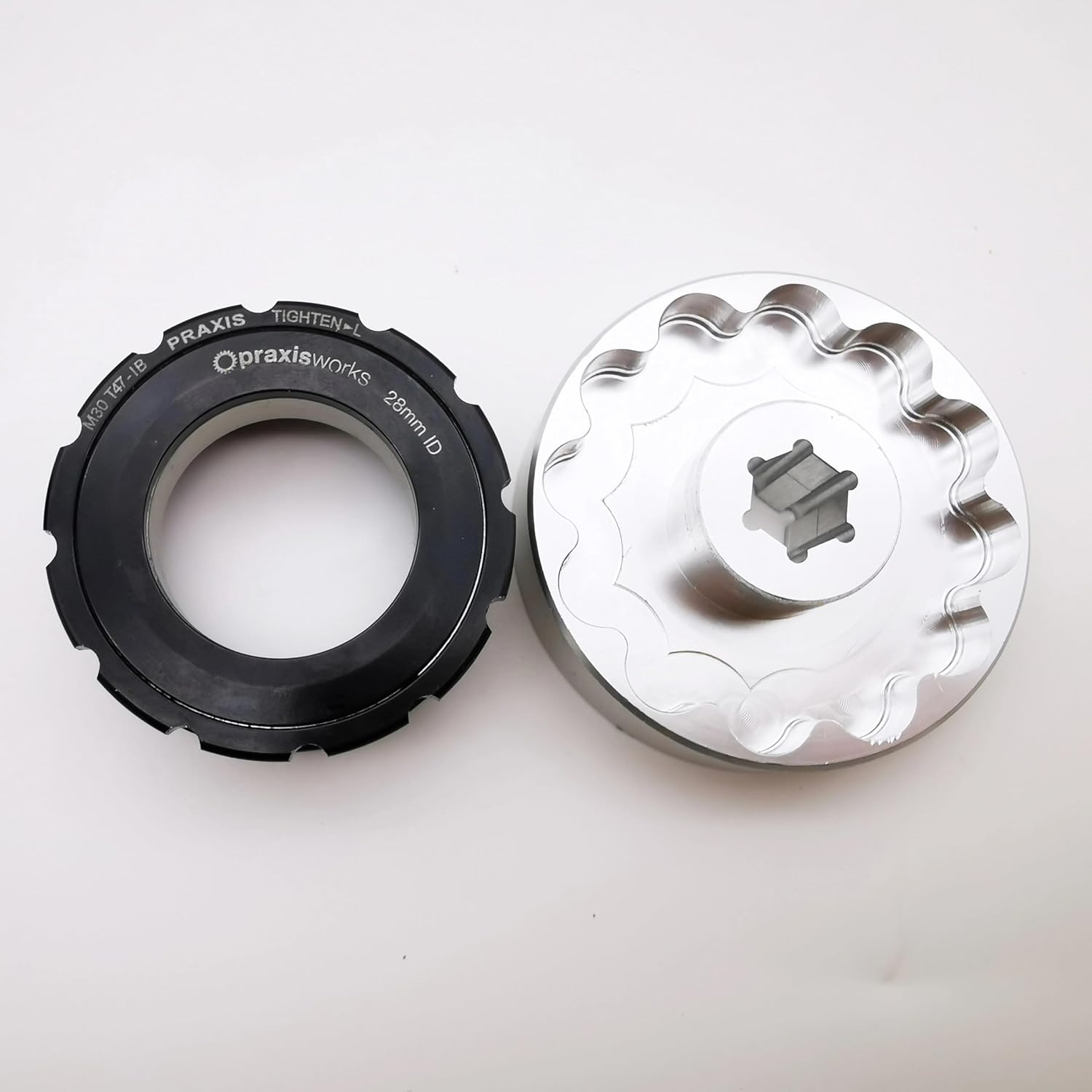 Amazon.com : GodLOL Bicycle BB-M30 T47-1B 12T Bottom Bracket Sleeve ...