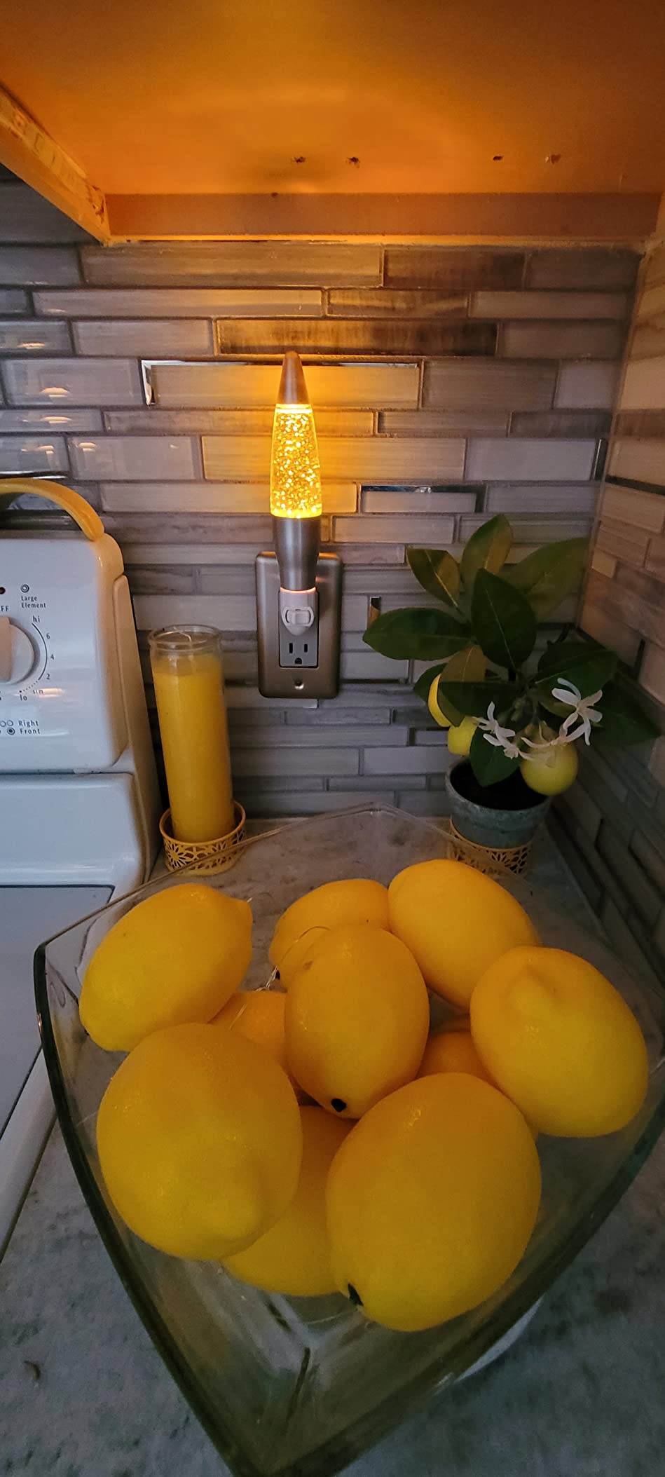 Glitter Night Light (Yellow) - Amazon.com