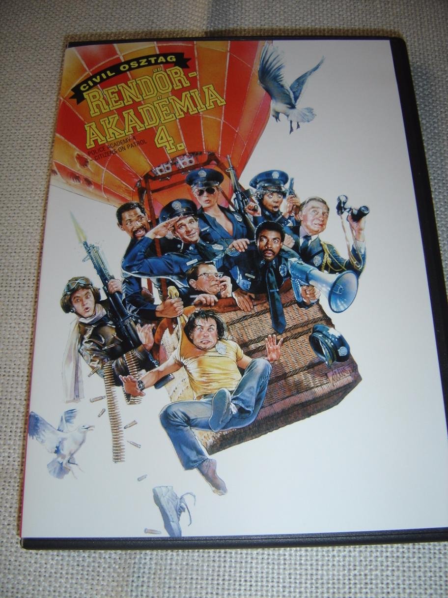 Amazon.com: Rendorakademia 4. Civil Osztag (1987) Police Academy 4 ...