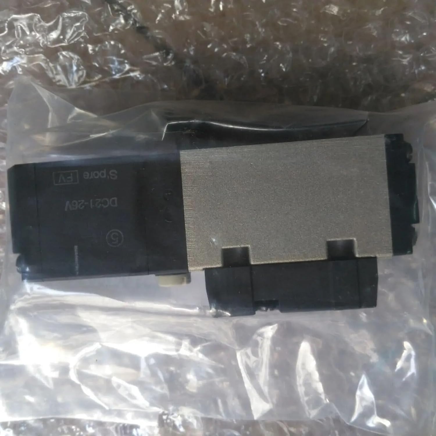 Amazon.com: VFS2100-4FZ-Q Body Ported & Base Mounted Type Valve Metric ...