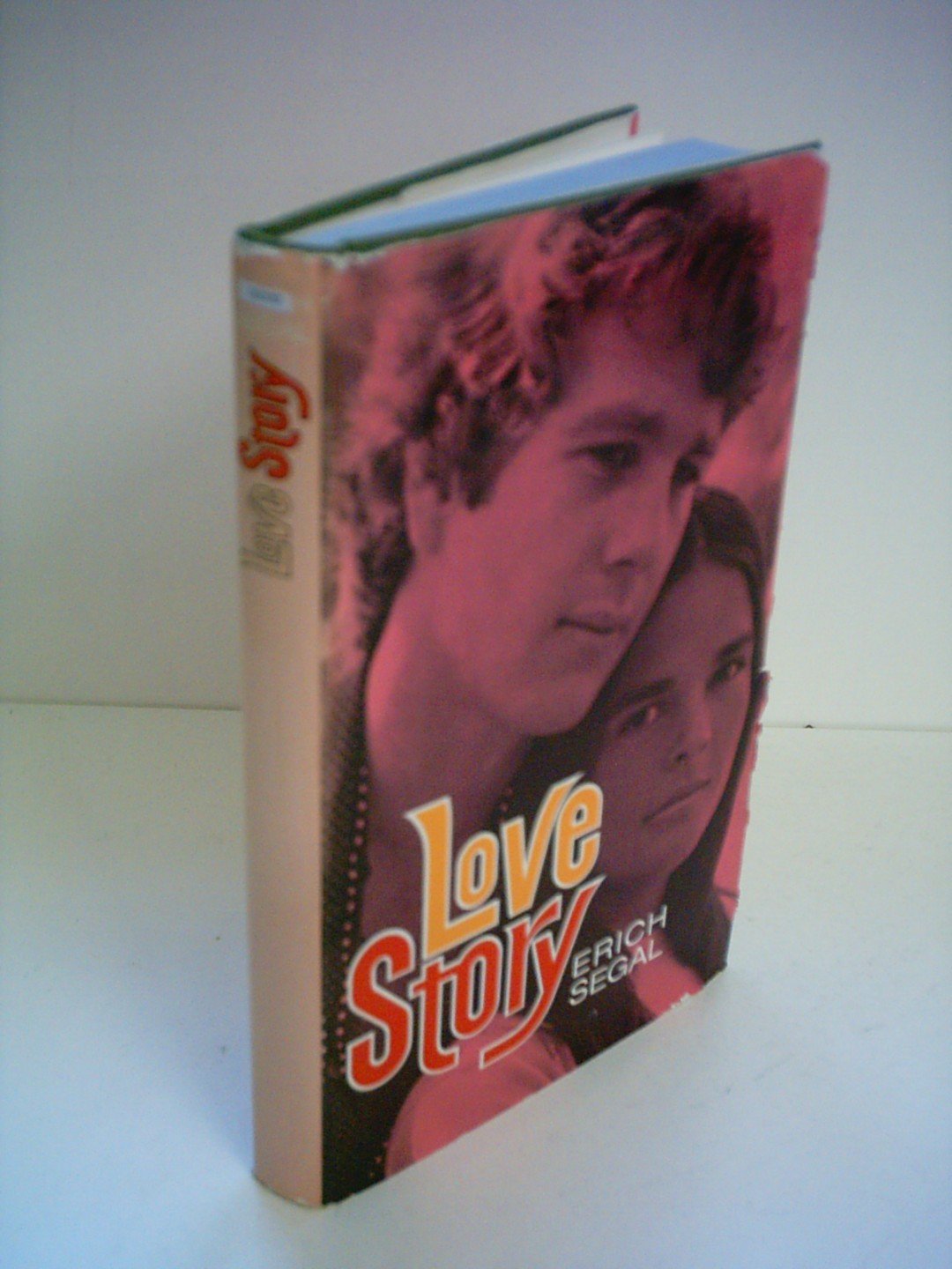 Amazon.com: Love Story: 4048906010361: Erich Segal: Books
