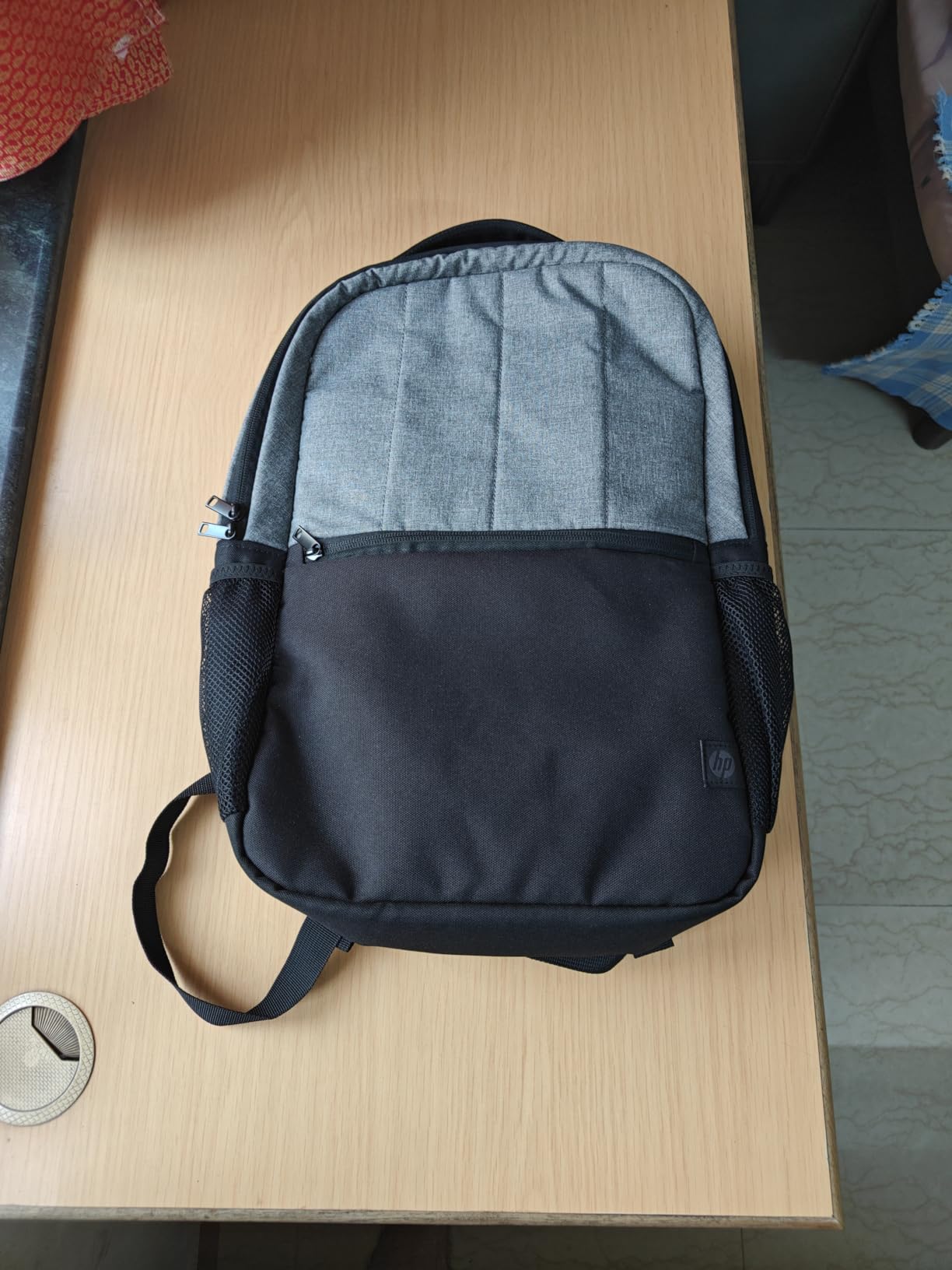 HP 320 15.6-inch Backpacks/Trolley Pass-Through; Padded Back Panel ...