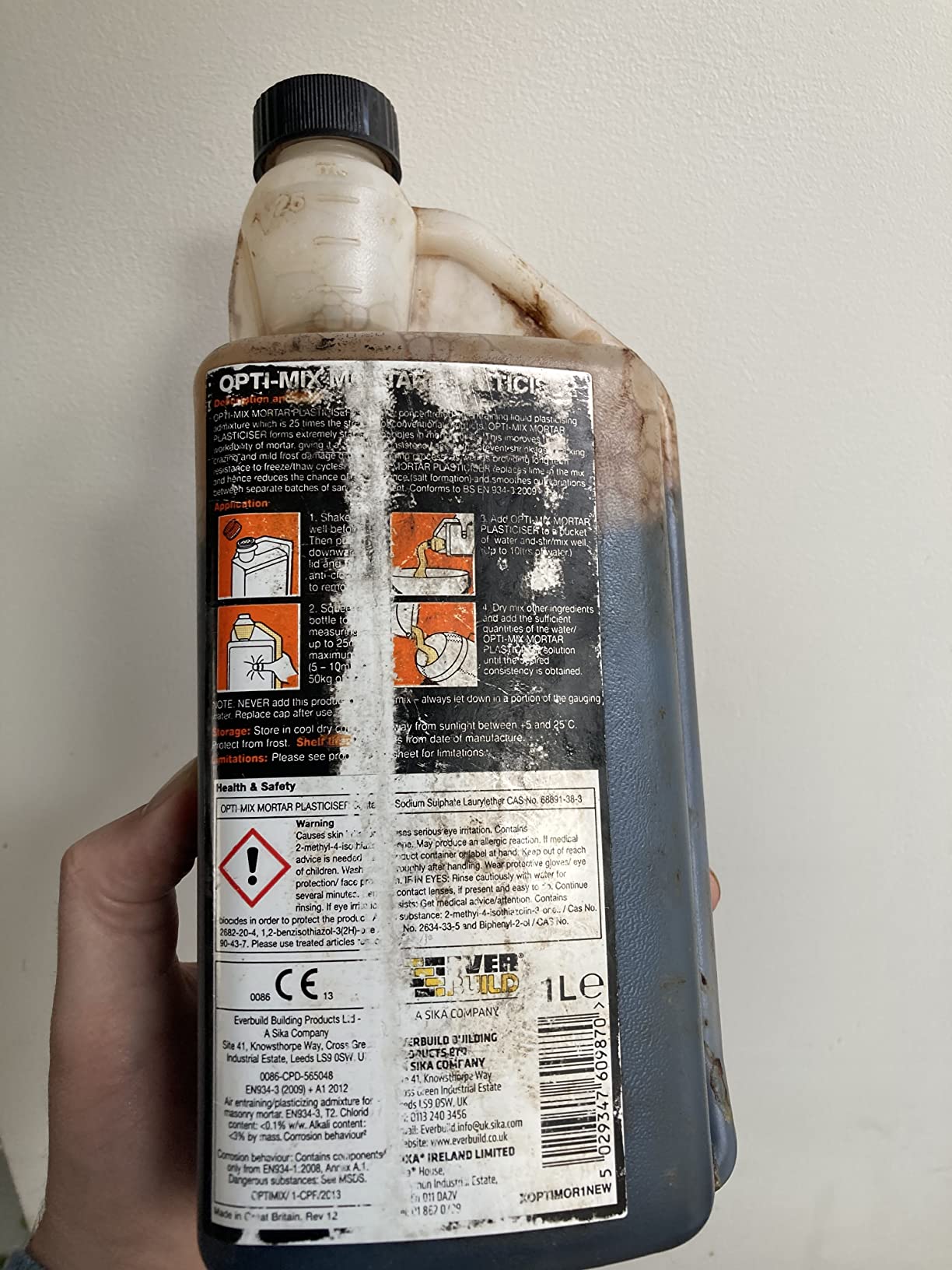 Sika MaxMix Concentrated Mortar Plasticiser Admixture, 1 Litre, Brown ...