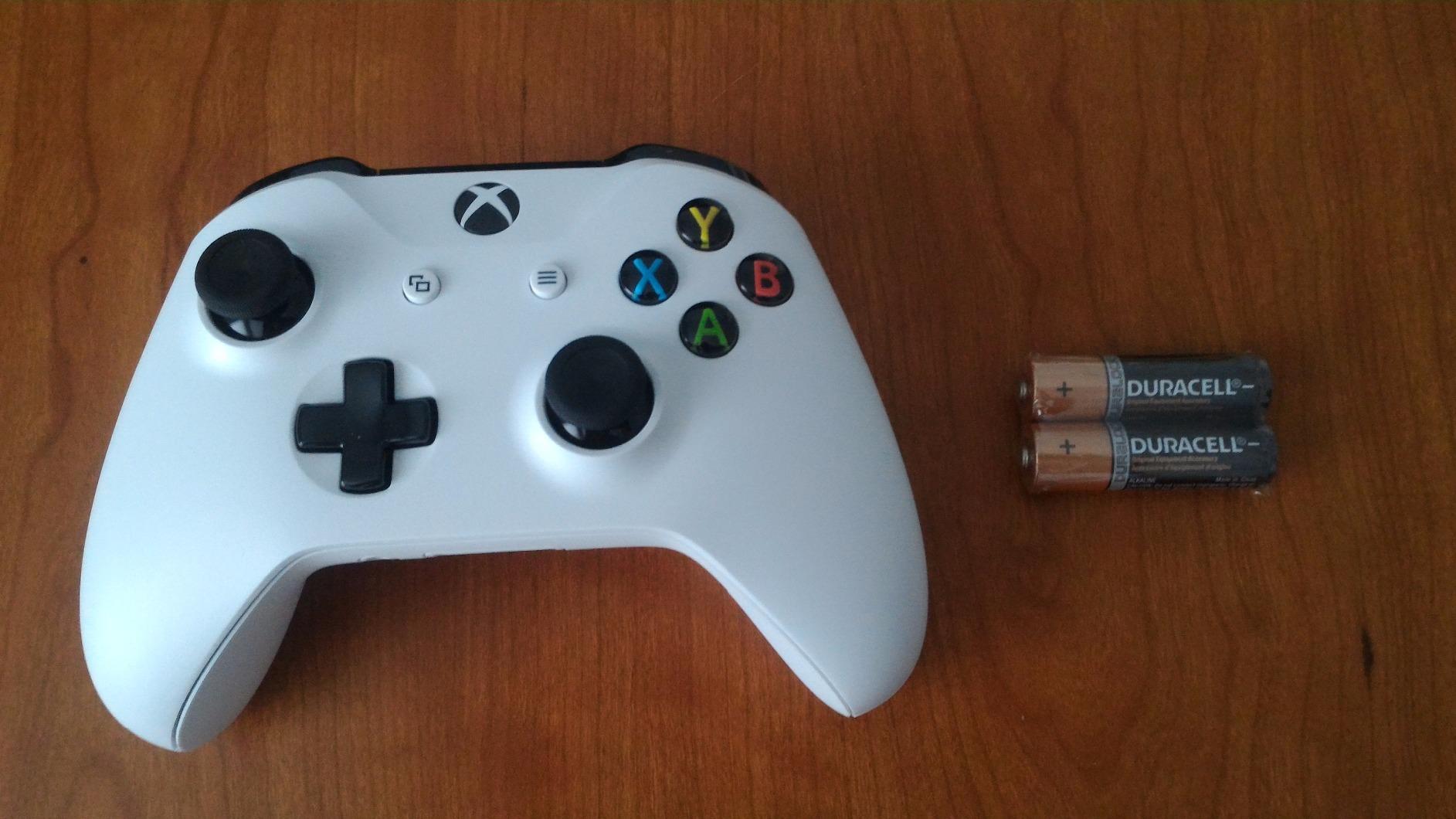 Xbox One Wireless Controller - White : Amazon.ca: Video Games