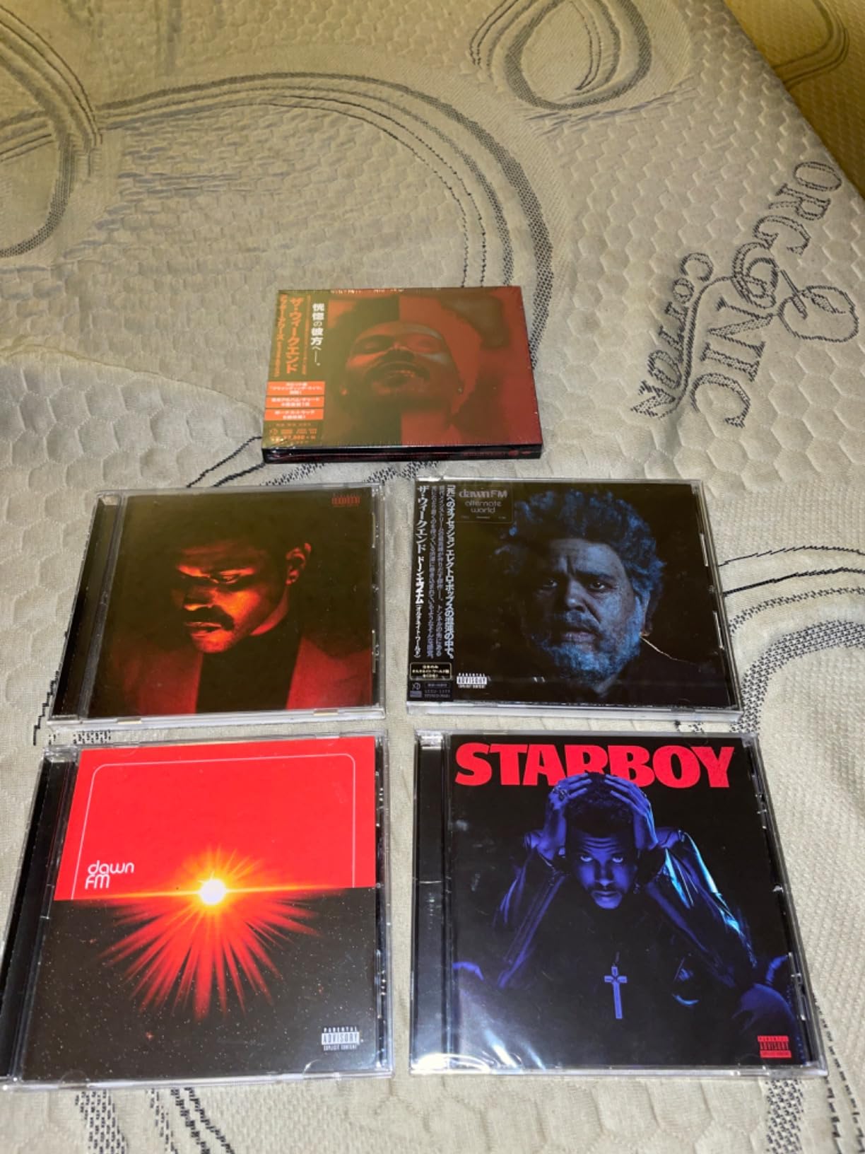 The Weeknd - Starboy (Deluxe Edition) - Amazon.com Music