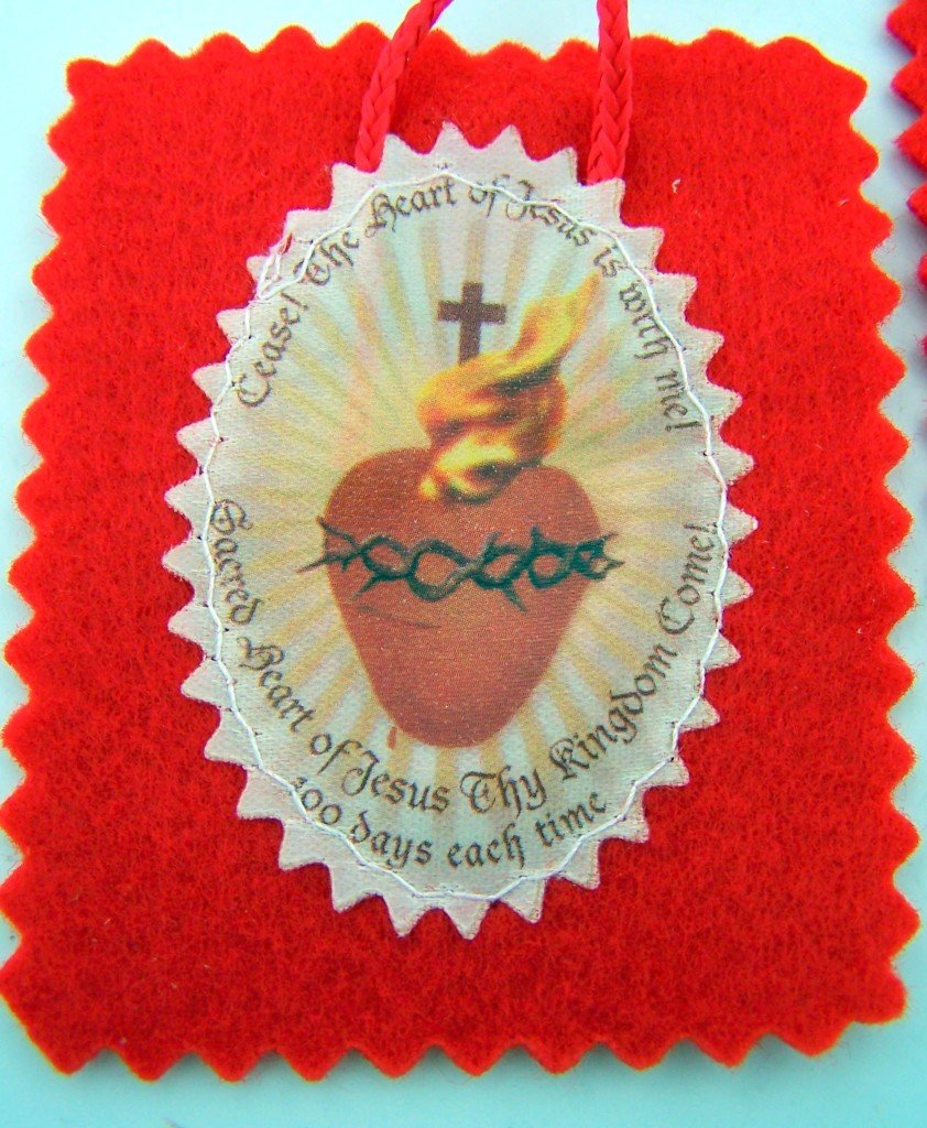 Snapklik.com : Catholic Cloth Red Scapular Sacred Heart Of Jesus ...
