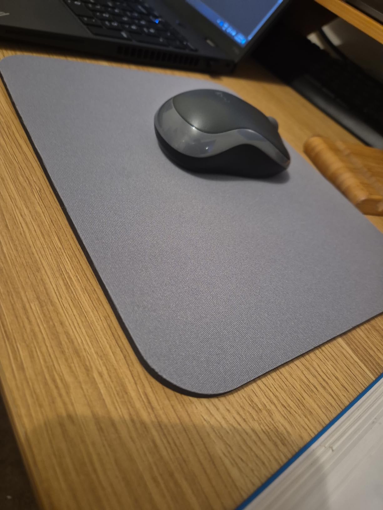 Belkin Large Mouse Pad, 8 Inch by 9 Inch, for Computer or Gaming Mouse ...