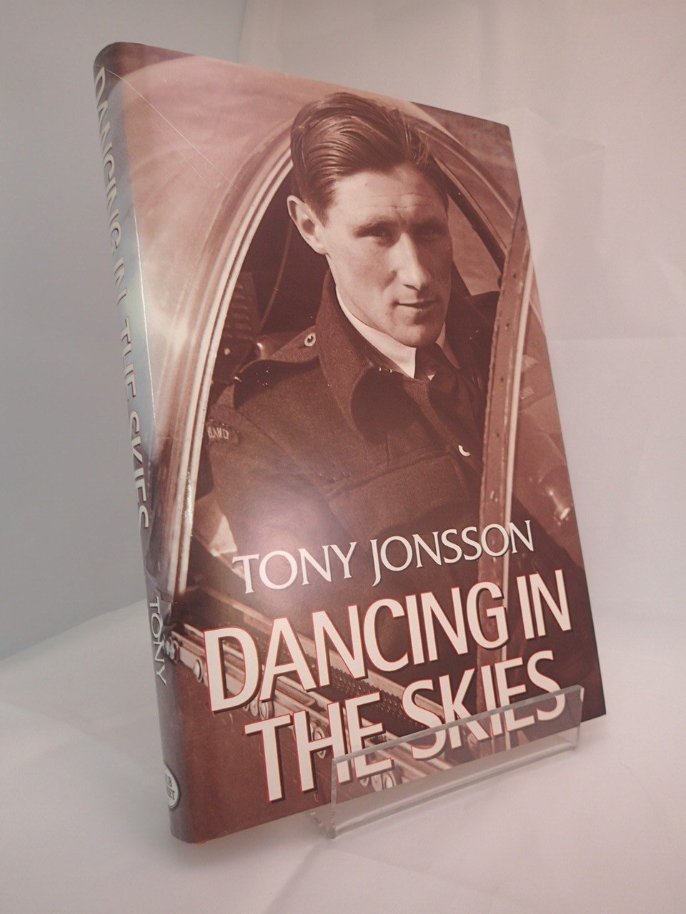 DANCING IN THE SKIES: Jonsson, Tony: 9781898697039: Amazon.com: Books