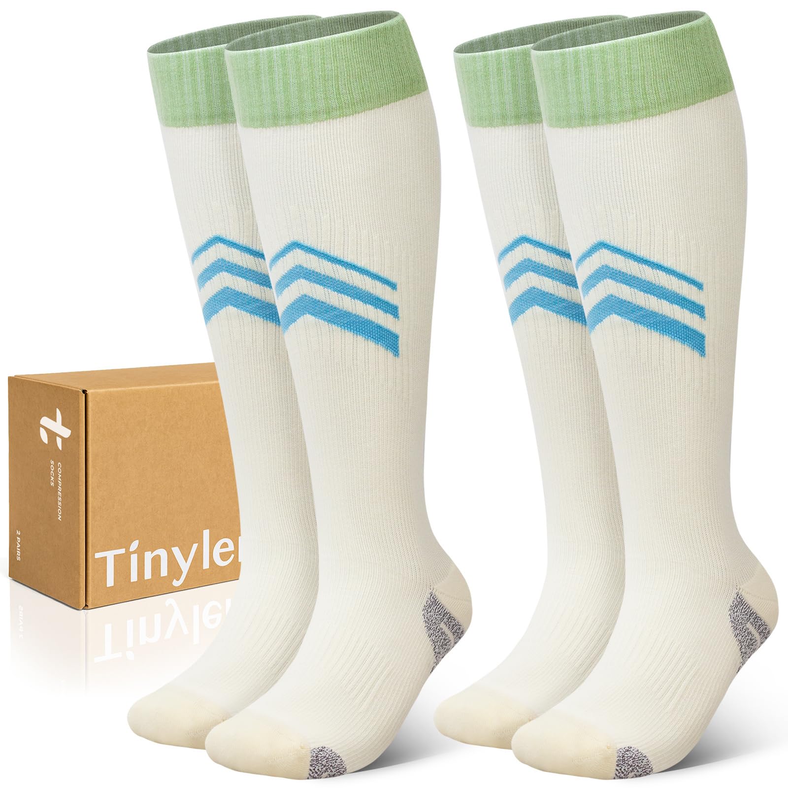 5 Best Women's Compression Socks For Travel | Cozy Flight Legs