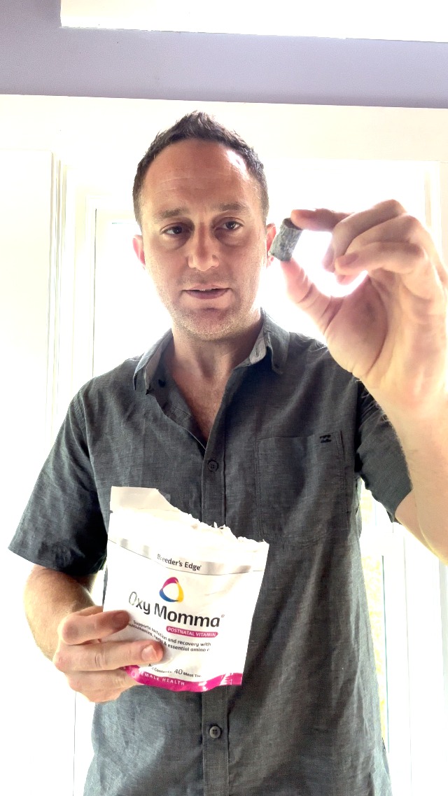 Watch Breeder's Edge Oxy Momma Dog Supplement Review on Amazon Live