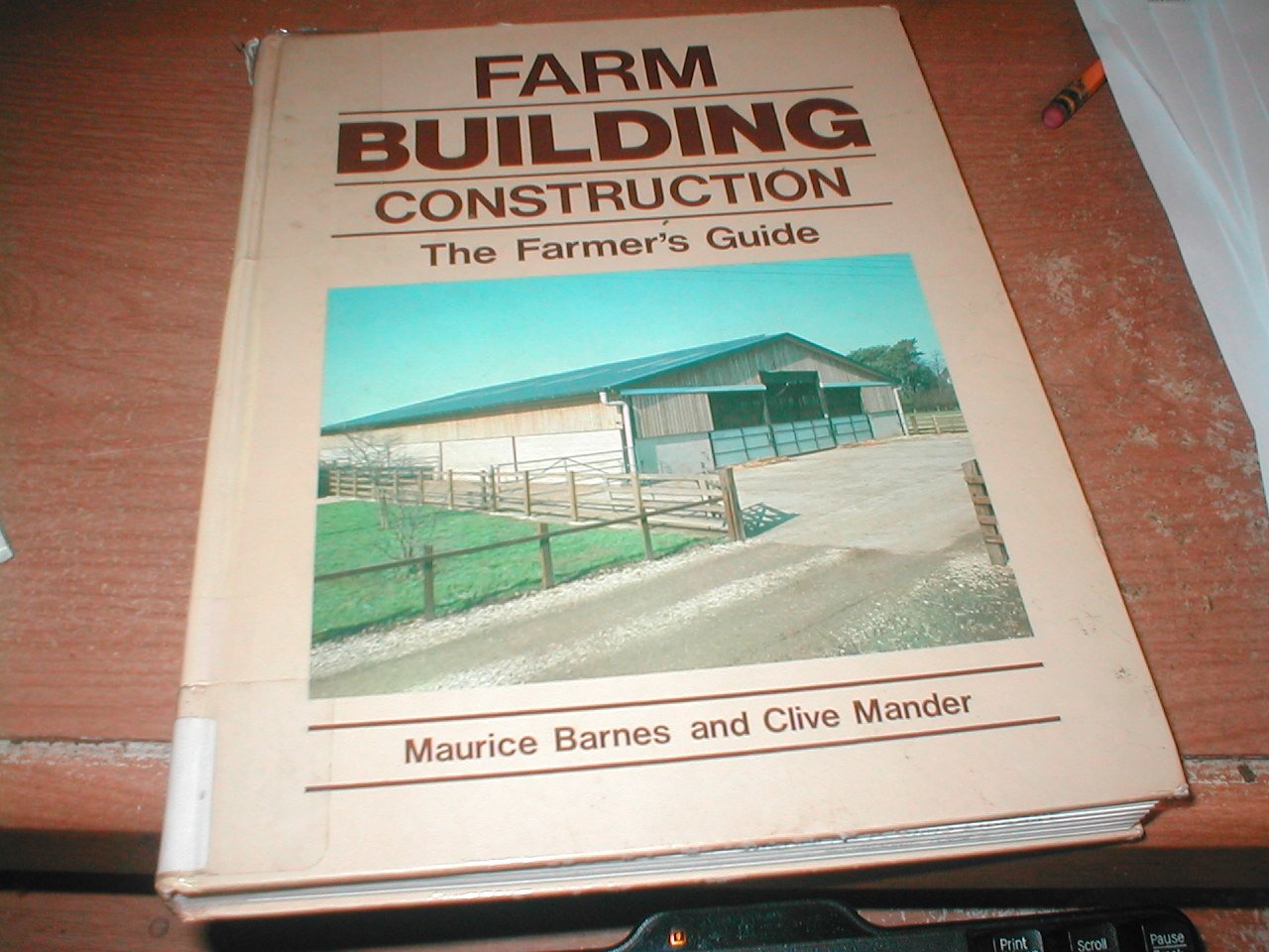 Farm Building Construction: Amazon.co.uk: Barnes, Maurice M., Mander ...
