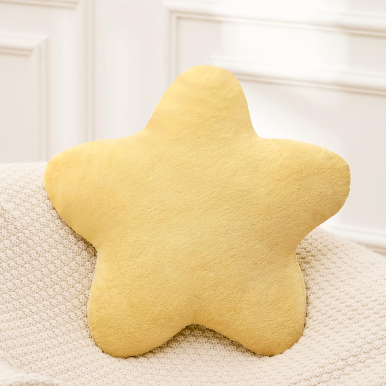 Amazon.com: Huicheng Small Star Throw Pillows for Bed, Decorative Throw ...