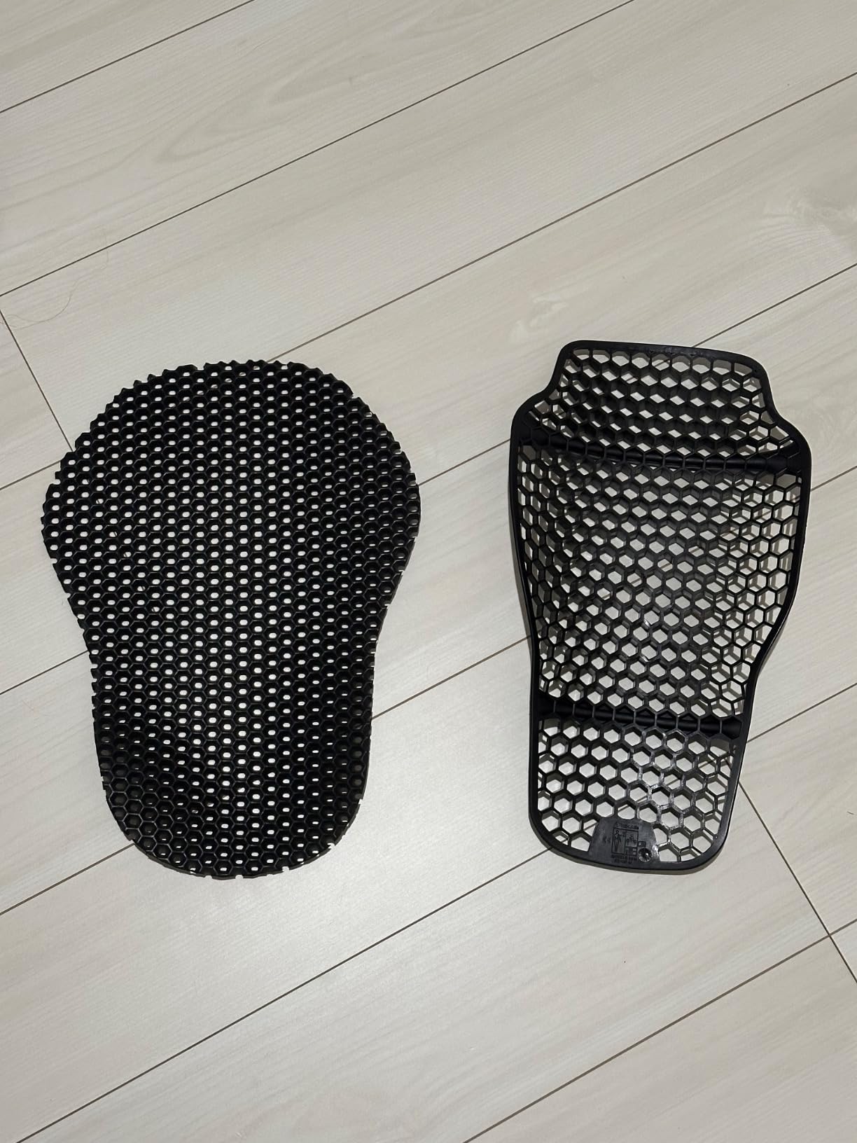 Amazon.co.jp: デグナー (DEGNER) PS-17 [PS-13 / PS-14専用] CEレベル2 エアスルーバックプロテクター オートバイ用 背中用 ブラック PS-17 ...