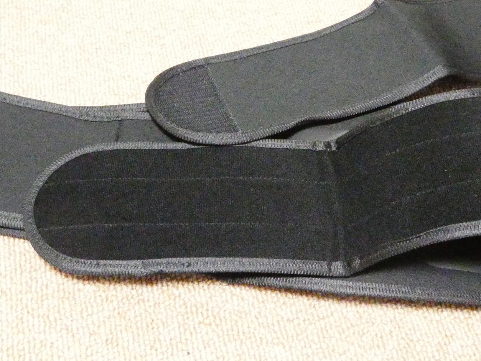 Amazon.co.jp: Aicomy 純正品 ems 腹筋ベルト【ジェルシート不要 極薄高導電素材 高週波溶接 特許 実用新案登録】 筋トレ器具 emsトレーニング 男女兼用 洗える ...