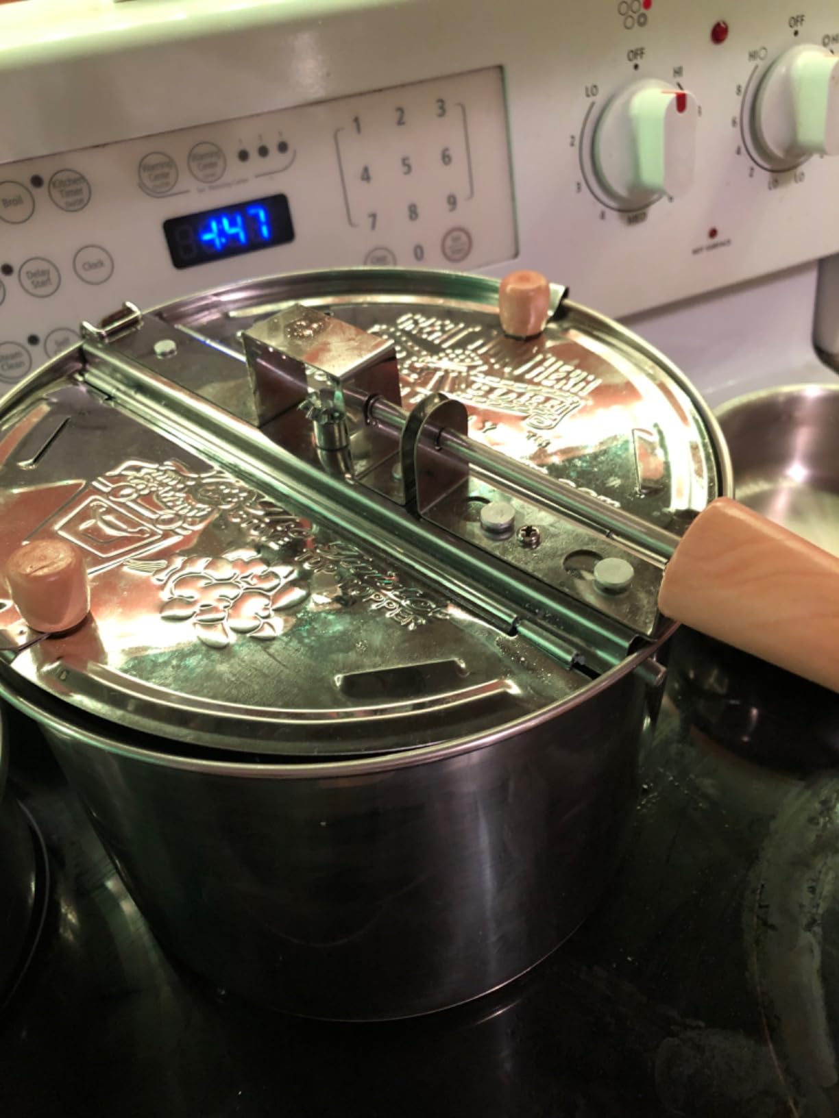 Great Northern Popcorn Original Stainless Steel Stove Top 6-1/2-Quart ...