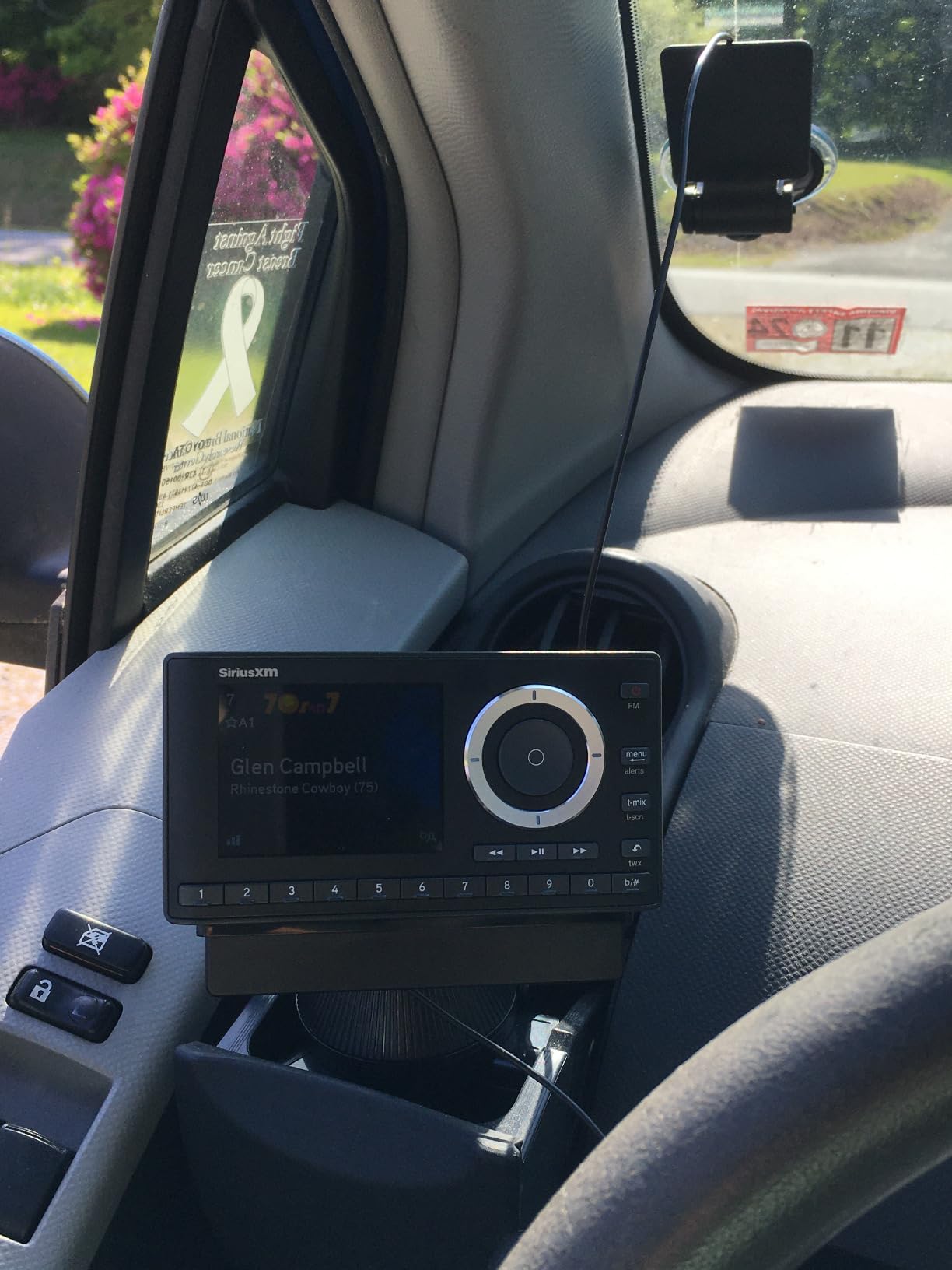 Amazon.com: Car Windshield Suction Cup Antenna Mount for Sirius / XM ...