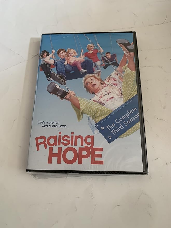 Amazon.co.jp: RAISING HOPE: SEASON 3: COMPLETE THIRD SEASON : DVD