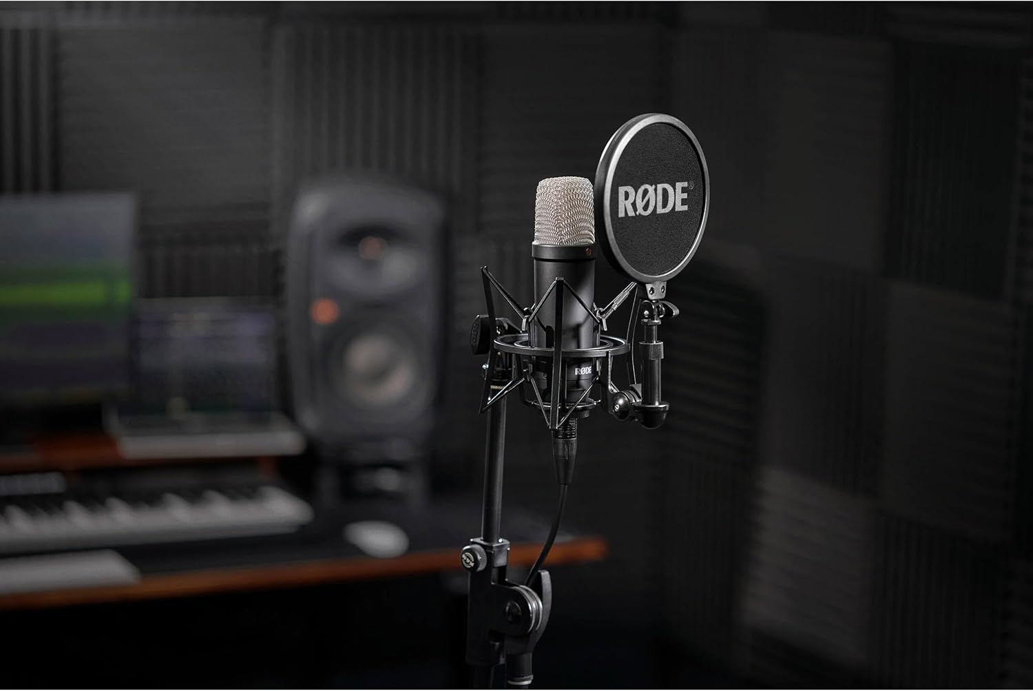 Rode NT1 Signature Series - Black Condenser Microphone with SM6 ...