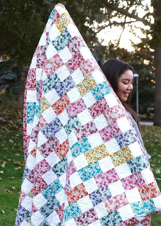 Amazon.com: PRE-Cut Prairie Flowers Quilt Kit: Fabric, Pattern, Binding ...