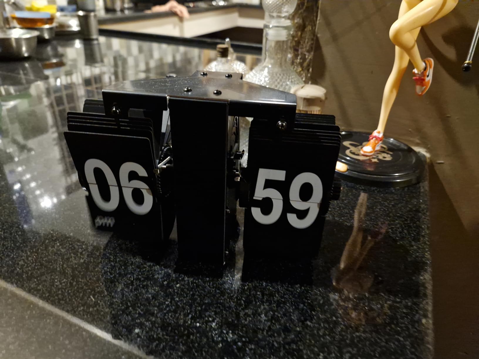 Tusmad Retro Style Flip Clock with Gear Desk Shelf Classic Mechanical ...