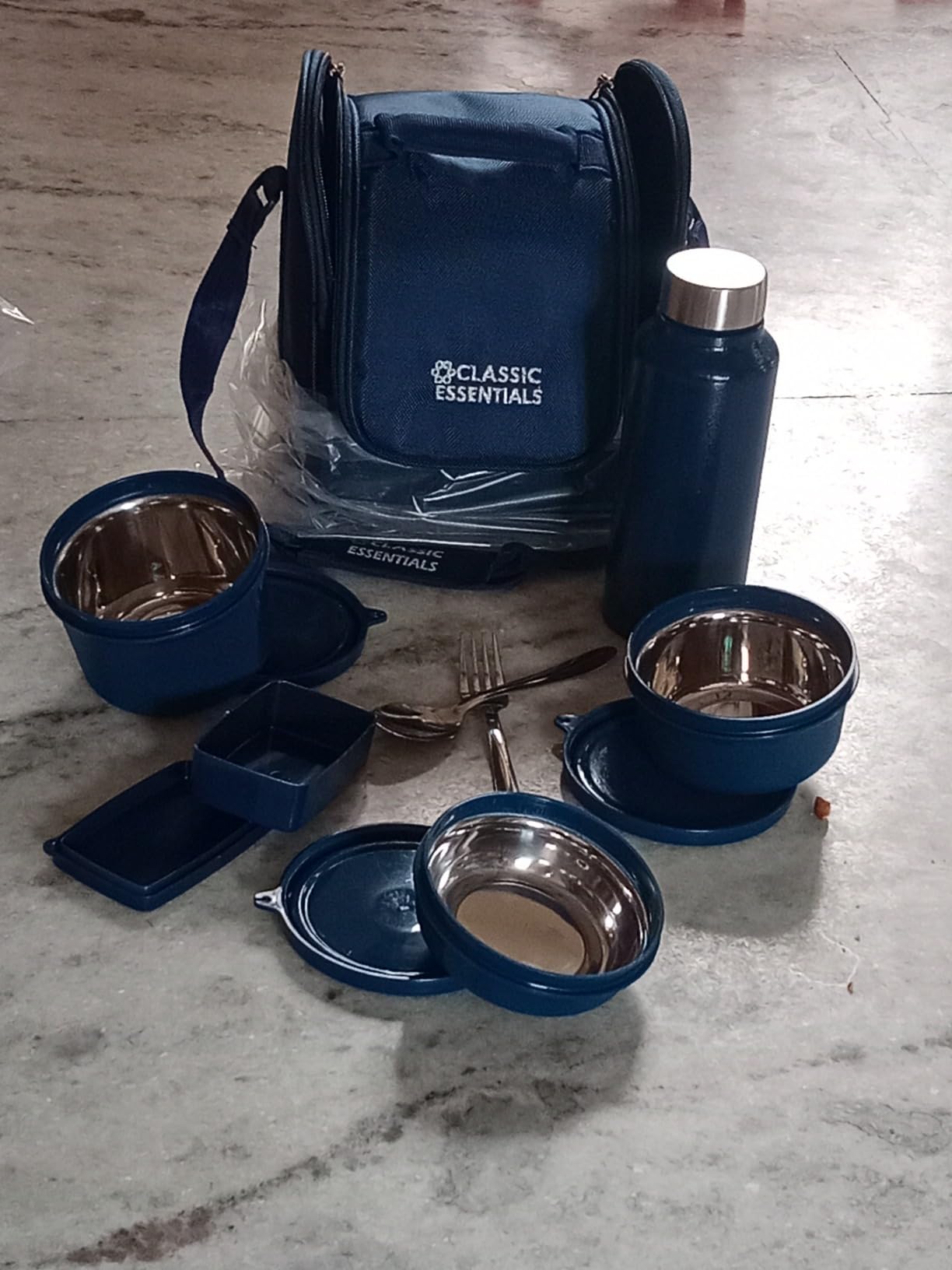 Buy CLASSIC ESSENTIALS Supreme All in One Lunch Box with Insulated Bag ...