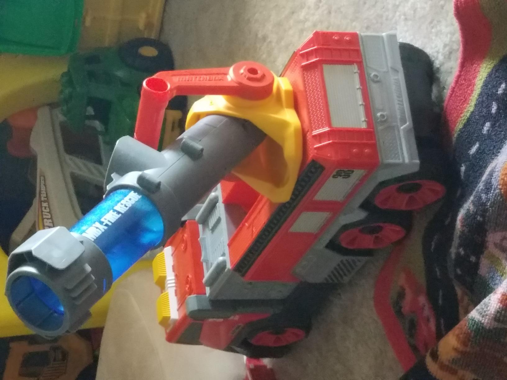 Amazon.com: Matchbox Super Blast Fire Truck Vehicle : Toys & Games