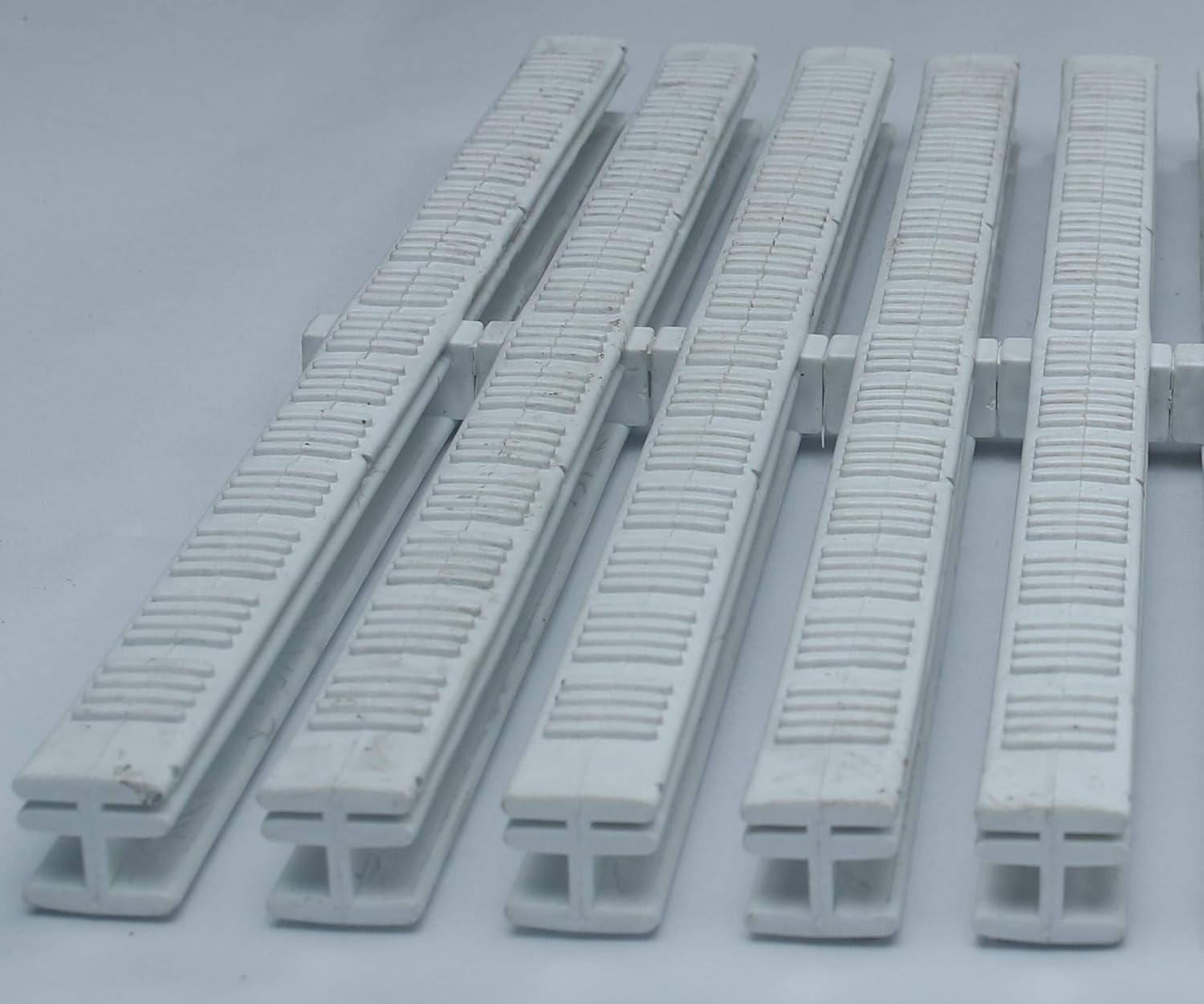 SRR AQUA SYSTEMS Overflow Channel Grating 1m - 12" (300mm*20mm ...