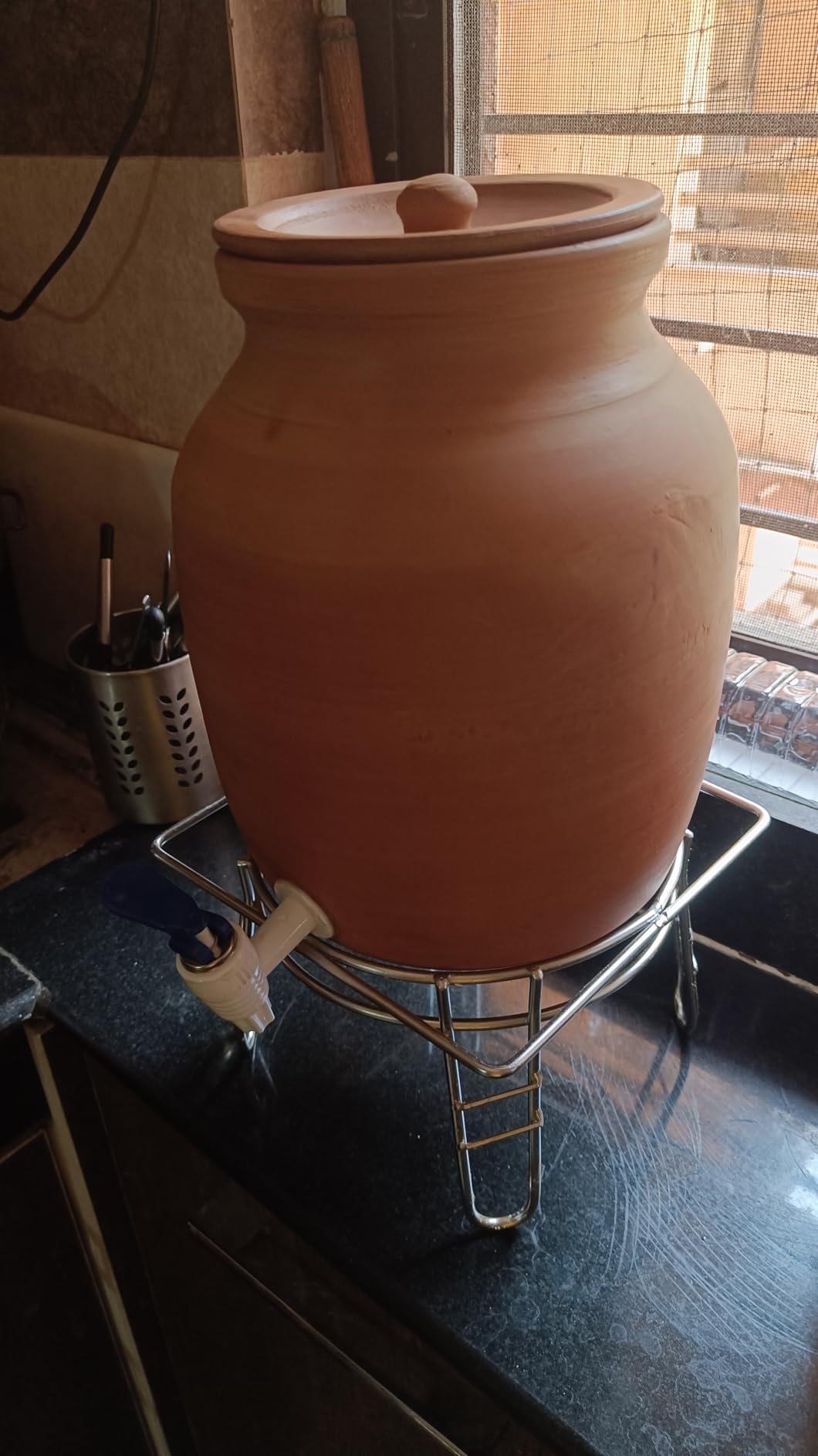 Desi Potters Handmade Clay Water Camper/Earthen Water Dispenser (Matka ...