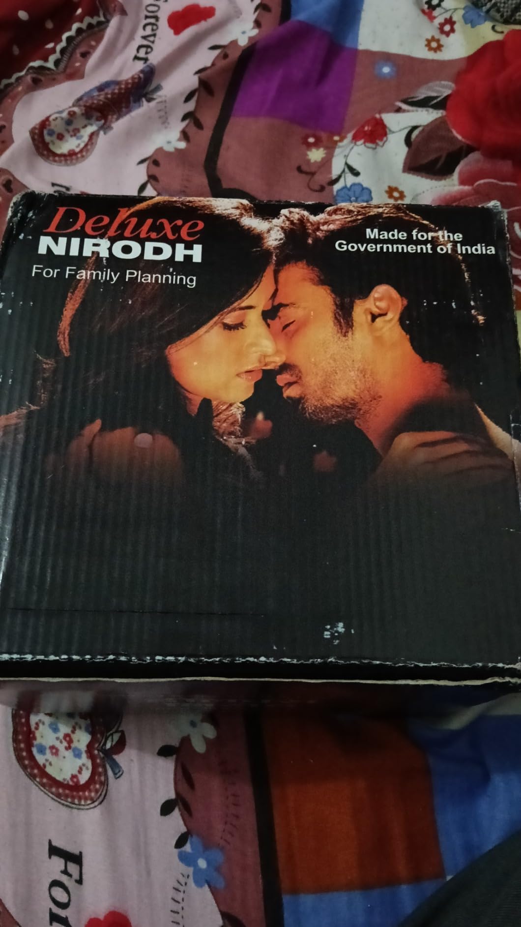 Buy HLL Deluxe Nirodh Condoms-120 count Online at Low Prices in India ...