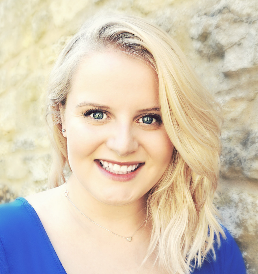 Amazon.com: Victoria Stevens: books, biography, latest update