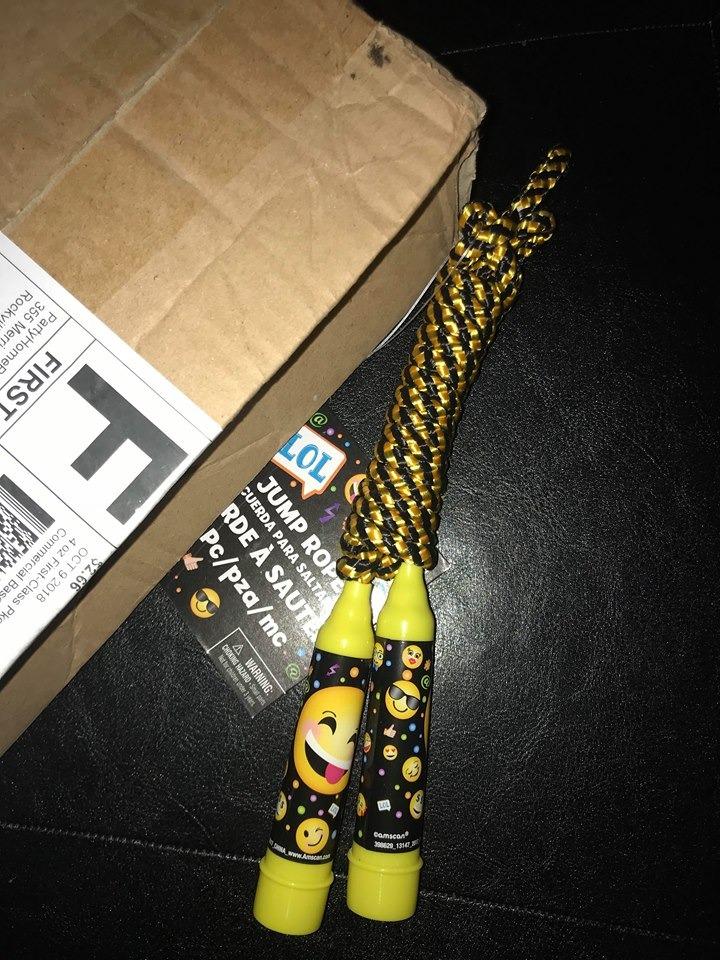 Amazon.com: Amscan Emoji Jump Rope | Party Favor | 1 piece : Home & Kitchen