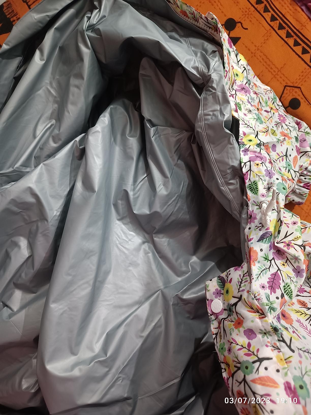 Buy Super Nylon Blend Women's Reversible Long Waterproof Raincoat With ...