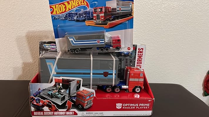 Micro Machines Optimus Prime Hauler PLAYSET - India | Ubuy