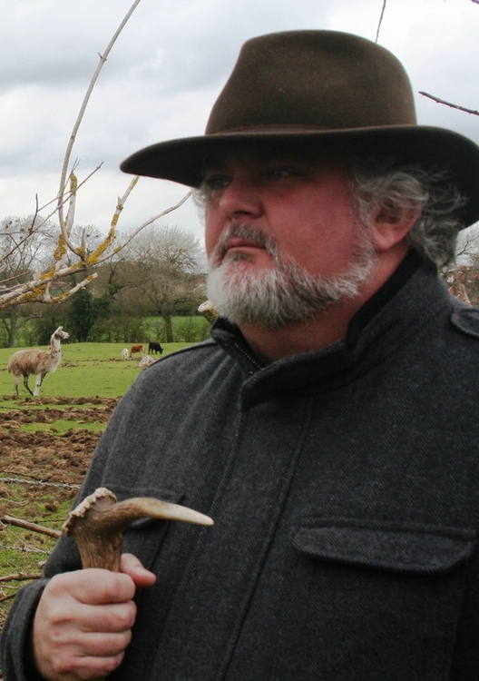 Amazon.co.uk: Stuart Raisey-Skeats: books, biography, latest update