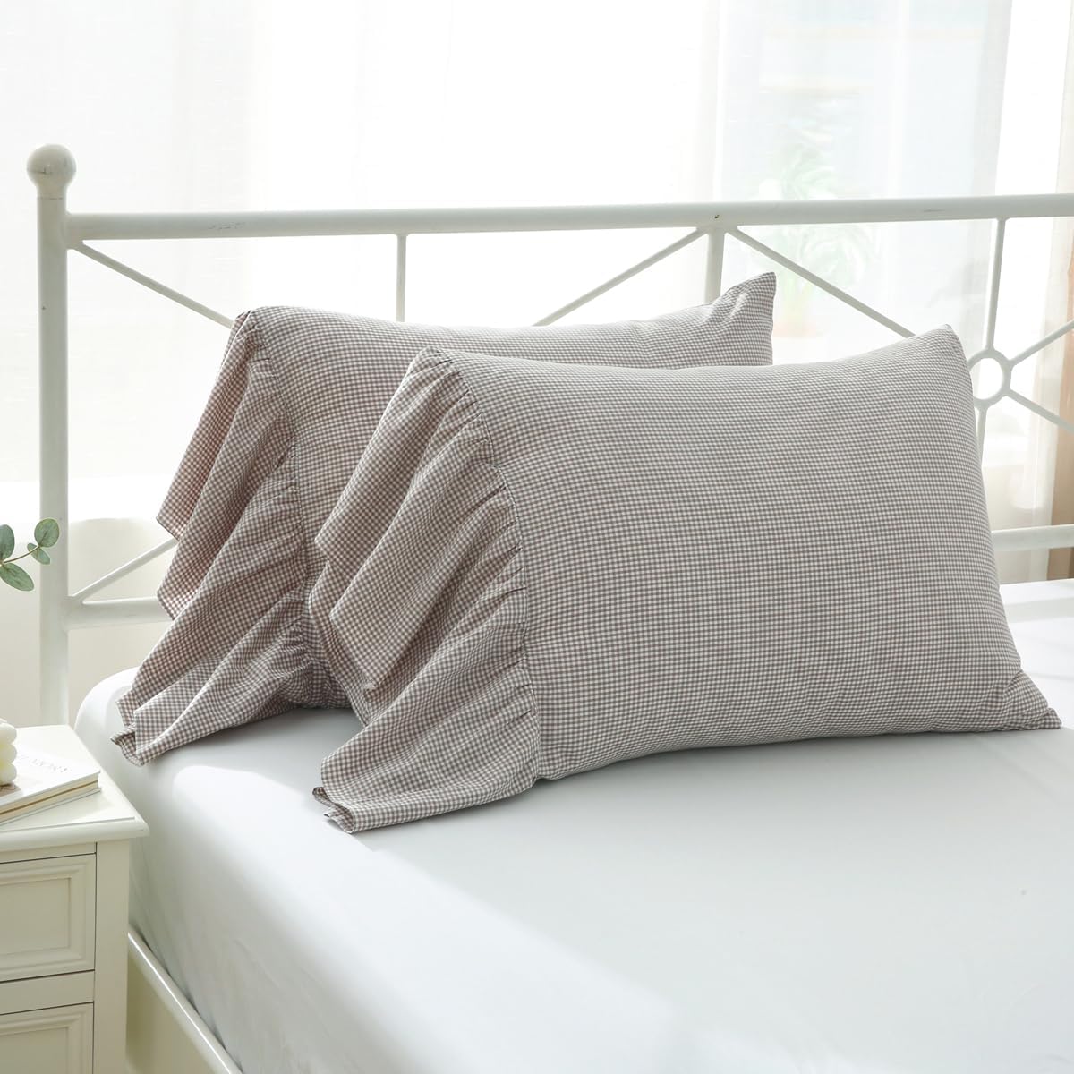 Amazon.com: Mywinlle Taupe/White Plaid Ruffle Pillow Shams King Size ...