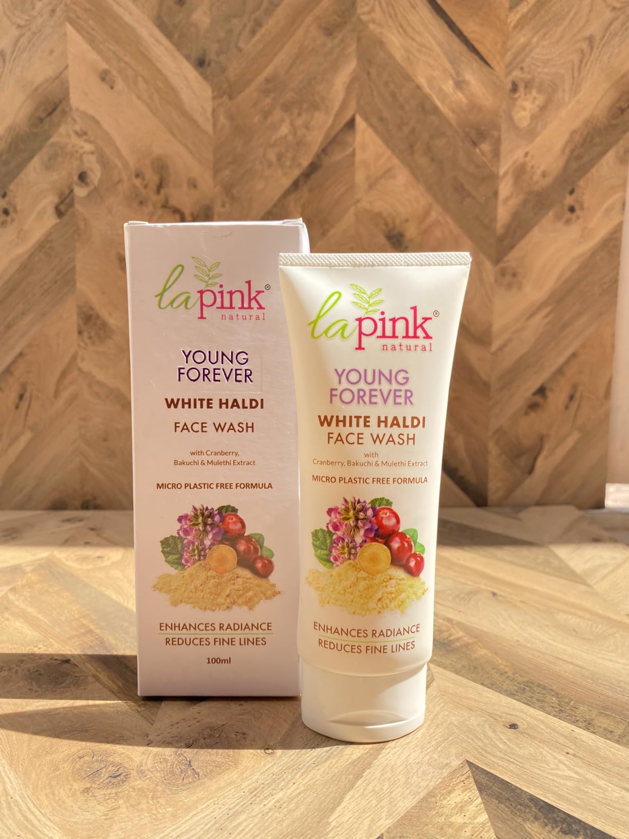 La Pink Young Forever Face Wash | 100% Microplastic Free Formula | Age ...