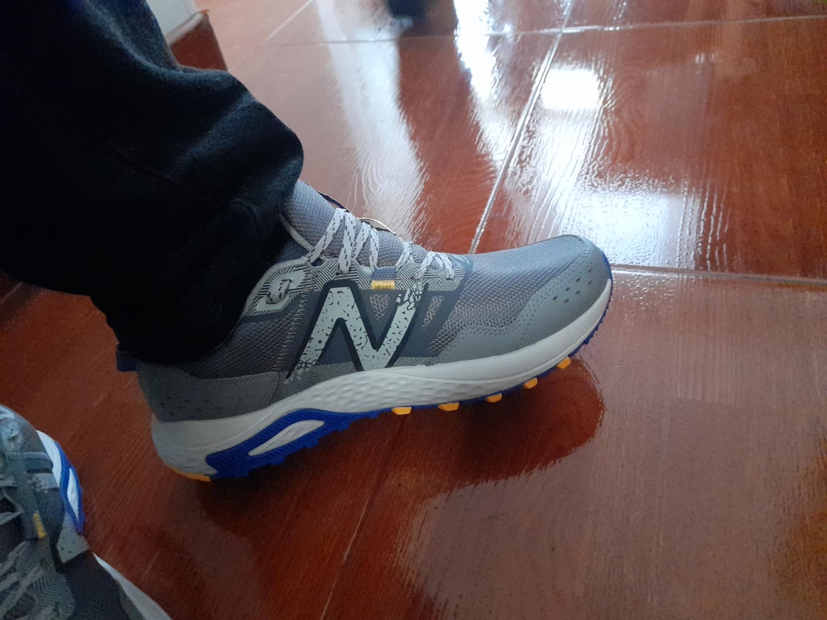 Amazon.com | New Balance Men's 410 V8 Trail Running Shoe | Trail Running